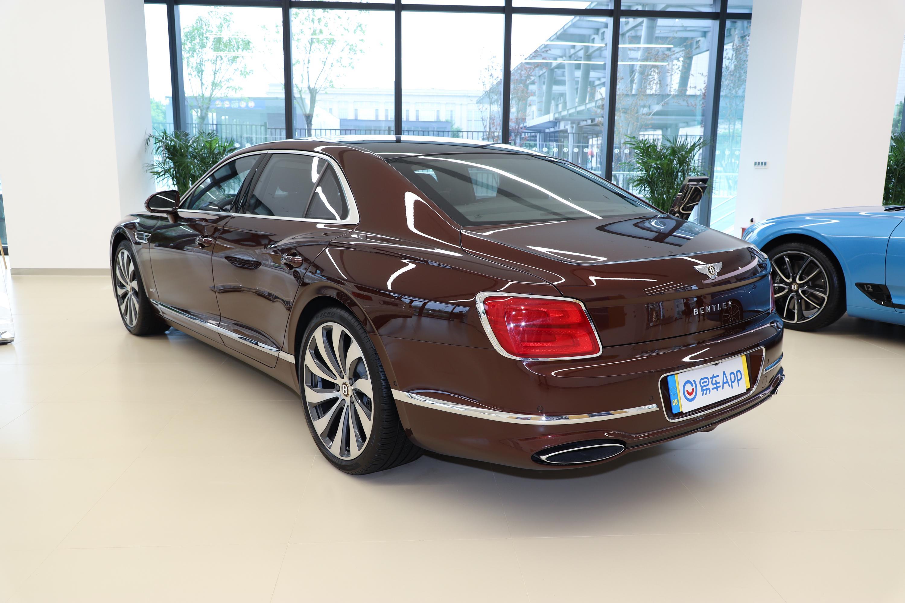 【飞驰6.0T W12 标准版侧后45度车头向左水平图片-汽车图片大全】-易车