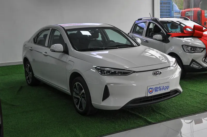 江淮iEVA50为什么受欢迎 配置超高_易车