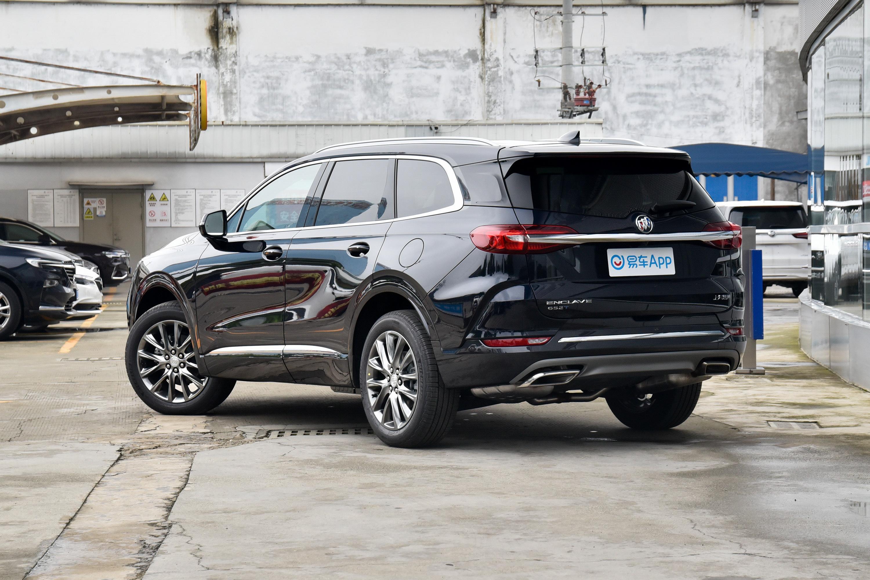 【昂科旗652T 两驱尊贵型 7座侧后45度车头向左水平图片-汽车图片大全】-易车