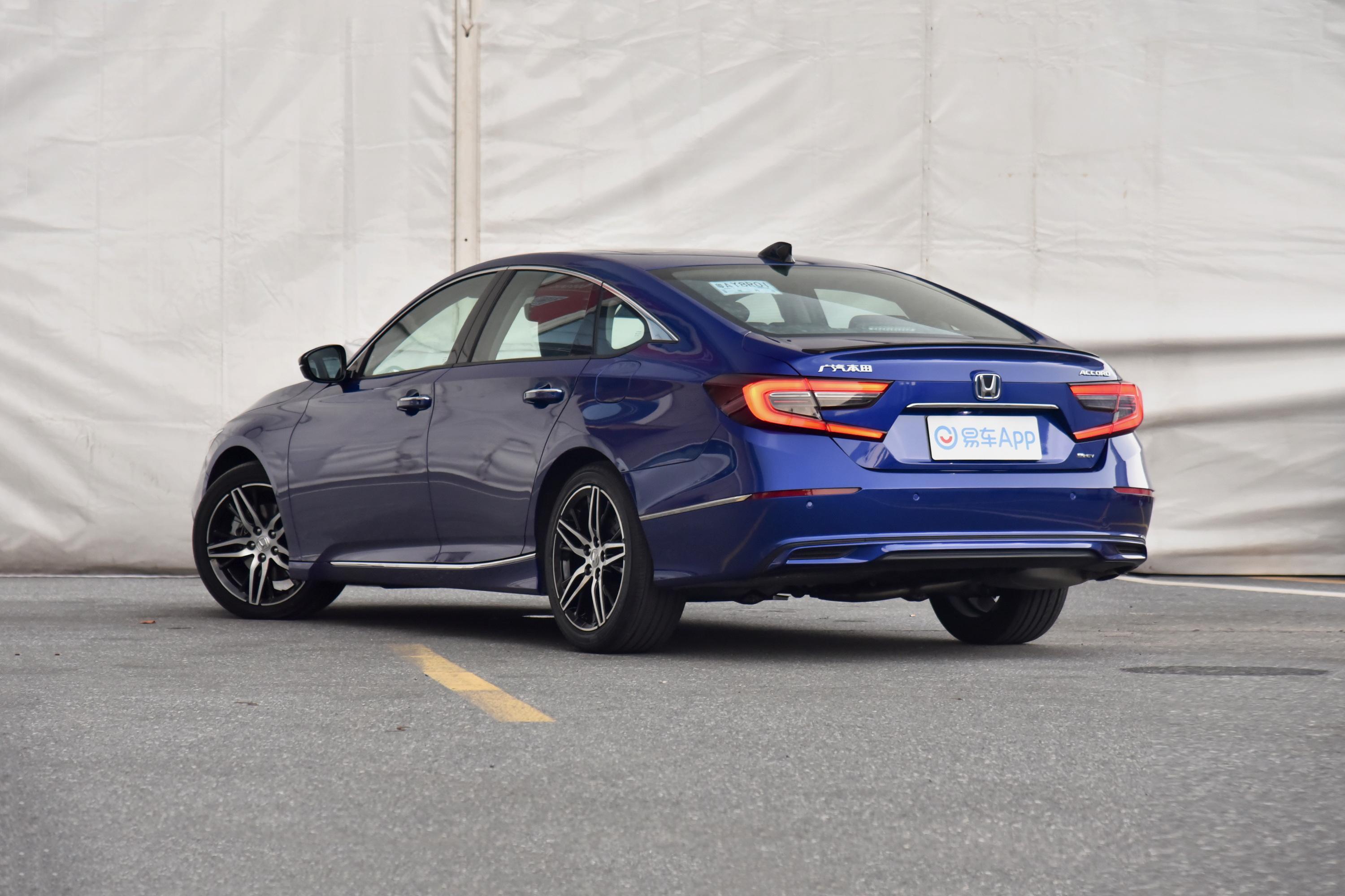 【雅阁混动 2.0L E-CVT 幻夜·锐尊版侧后45度车头向左水平图片-汽车图片大全】-易车