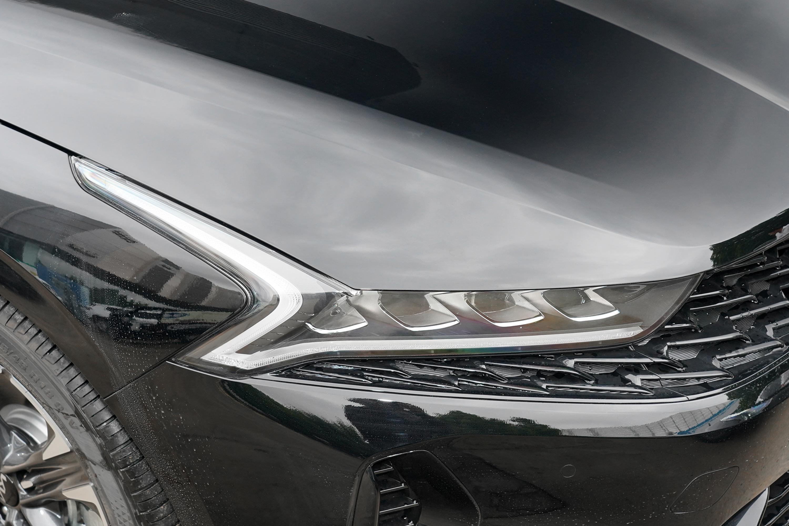 【起亚K5270T CVVD 焕新版大灯侧45度俯拍图片-汽车图片大全】-易车