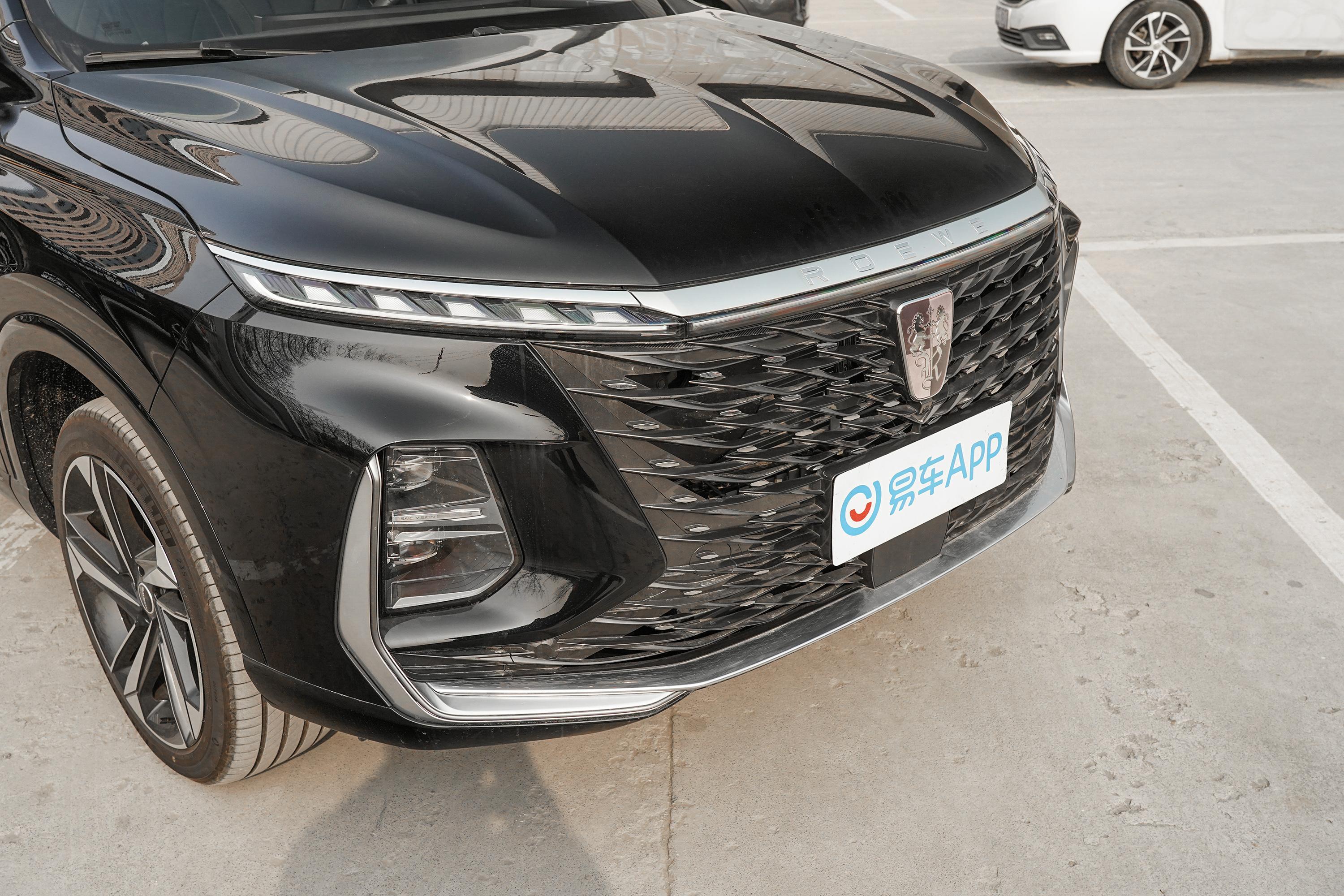 【荣威RX5 MAX2.0T 有为尊荣版前格栅侧俯拍图片-汽车图片大全】-易车