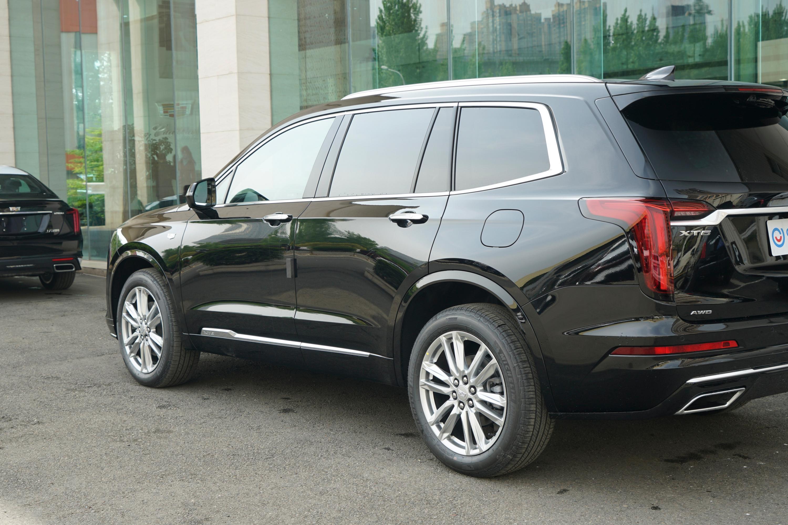 【凯迪拉克XT6轻混 2.0T 四驱豪华型标准版 7座外观图片-汽车图片大全】-易车