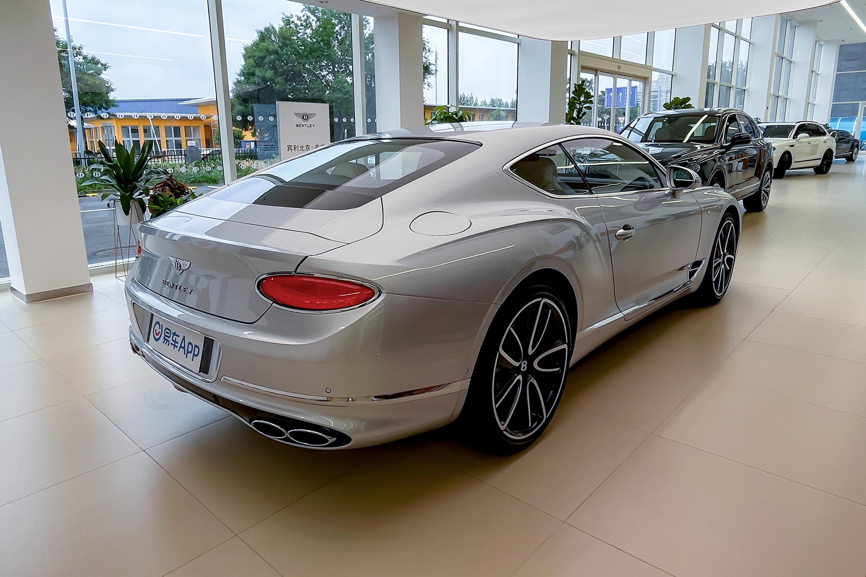 【欧陆4.0T GT V8侧后45度车头向右水平图片-汽车图片大全】-易车