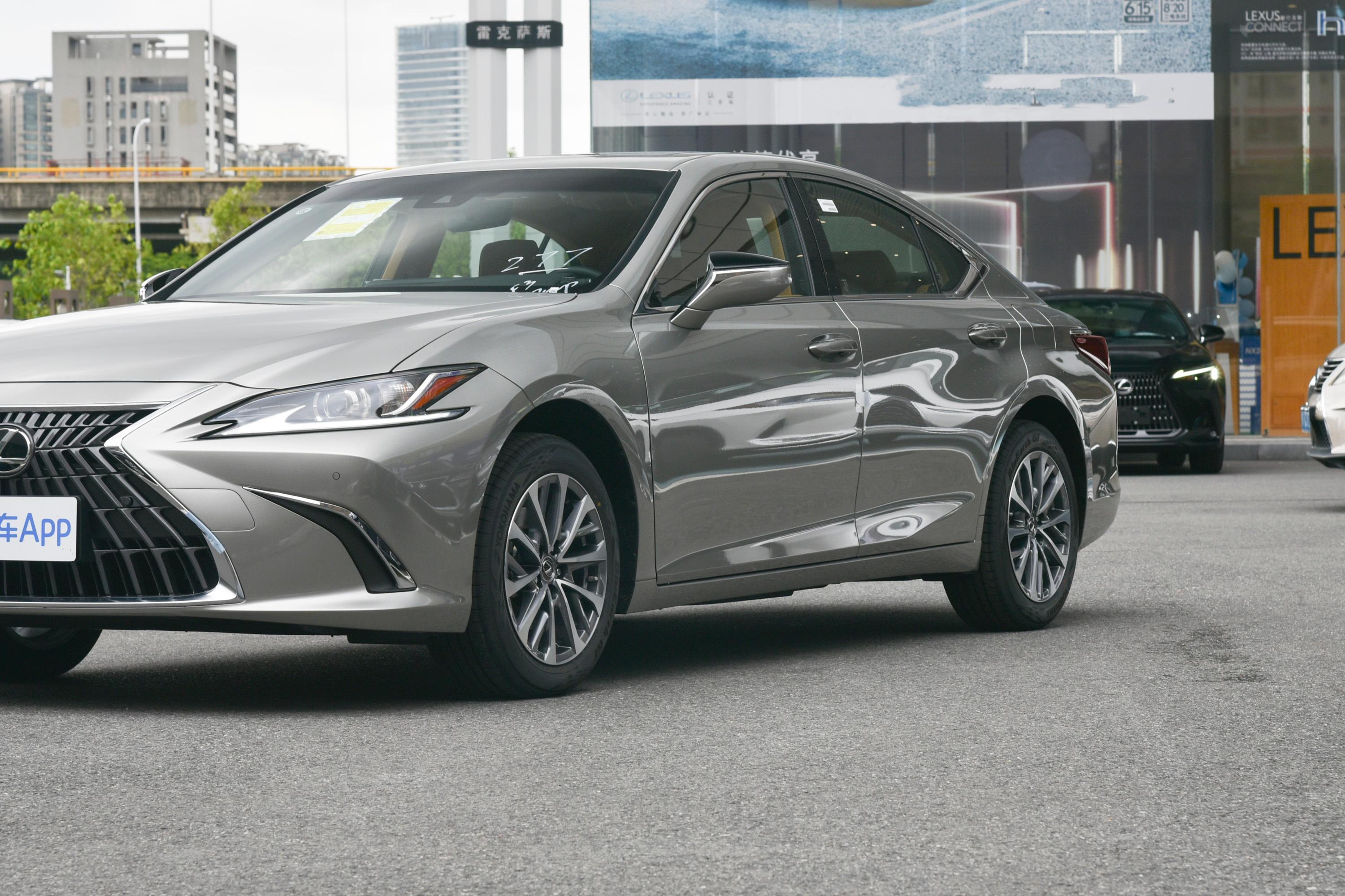 【雷克萨斯ES200 卓越版外观细节图片-汽车图片大全】-易车