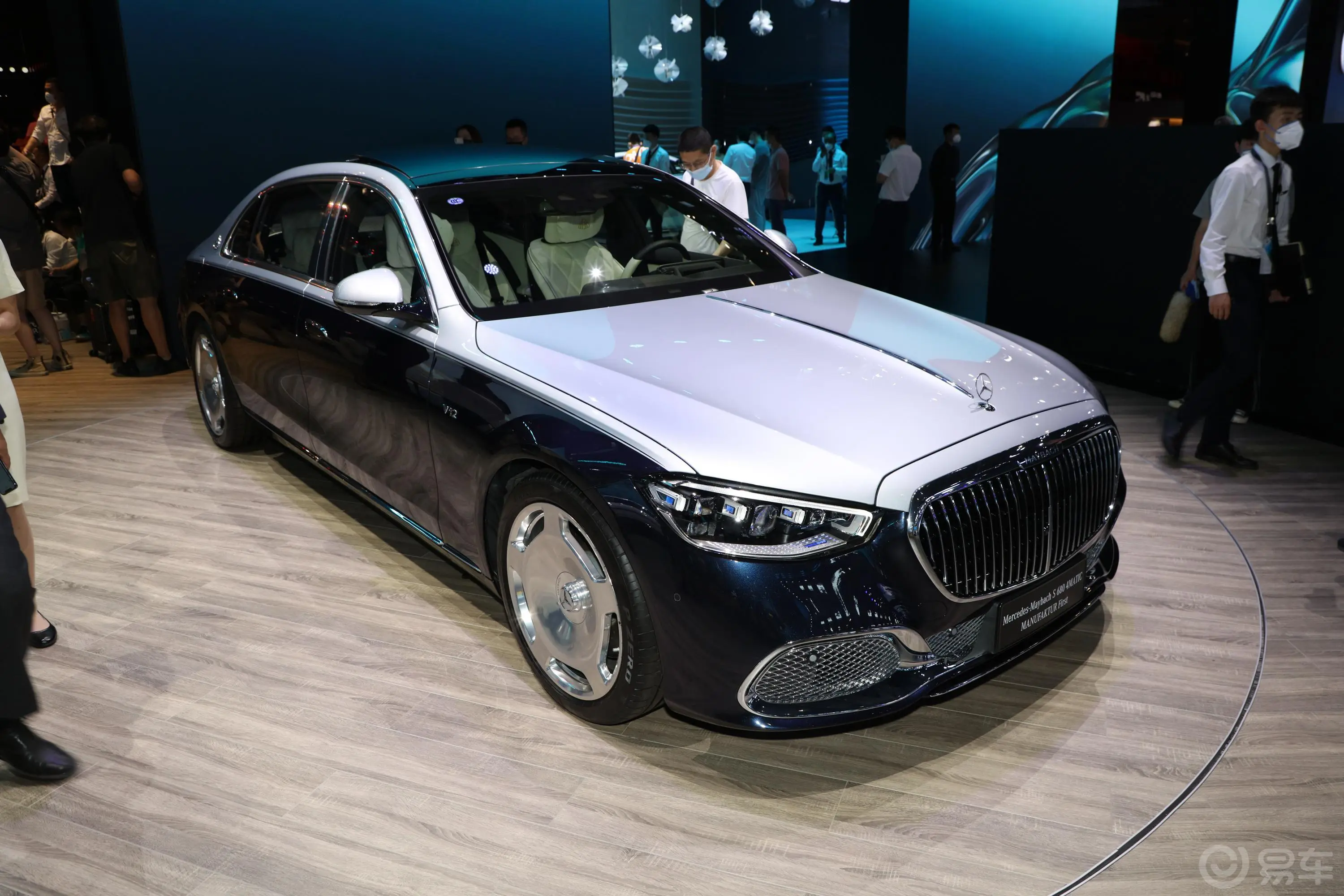 【迈巴赫S级S 680 4MATIC 匠心高定首发版-双色外观图片-汽车图片大全】-易车