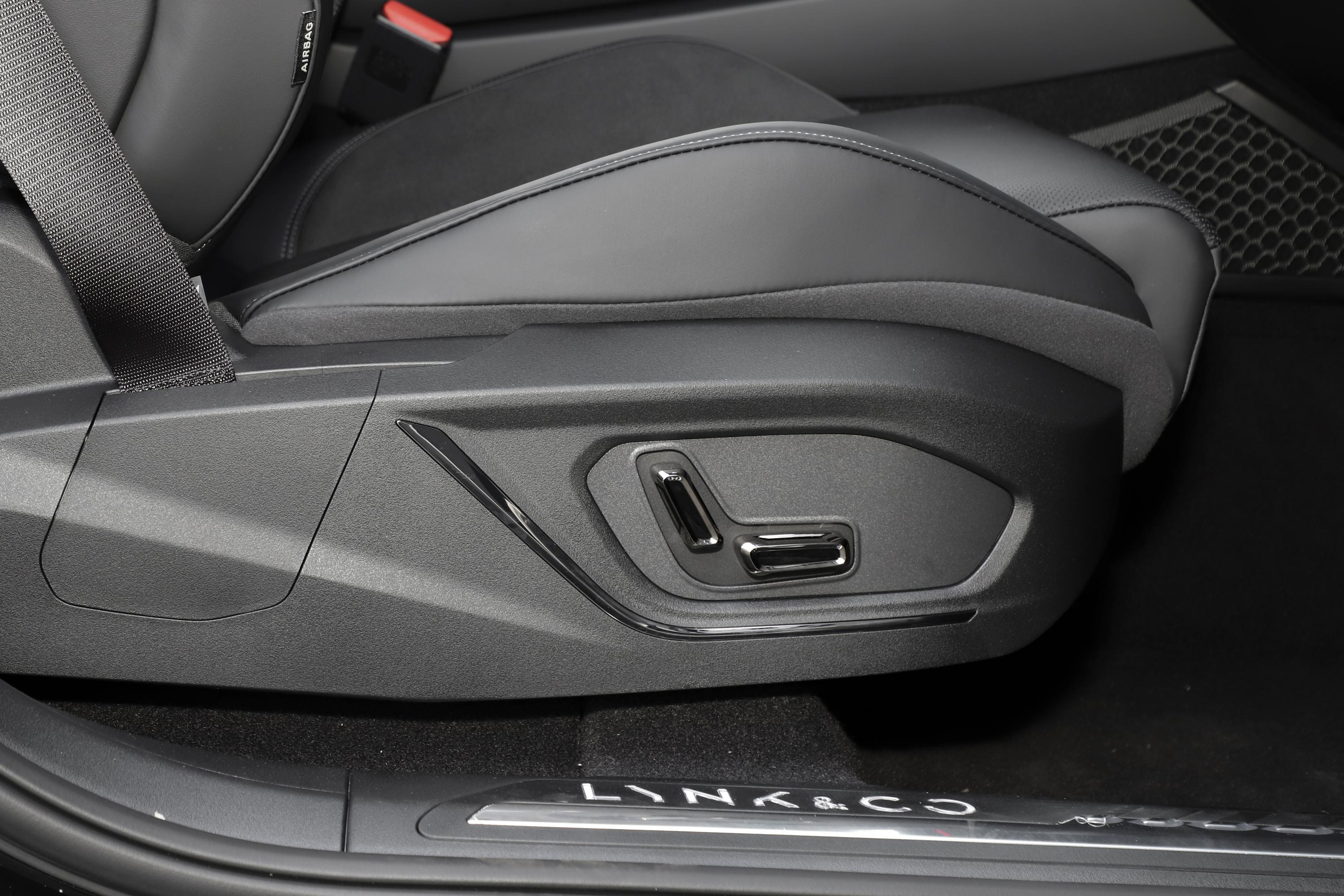 【领克012.0T 四驱暗夜版副驾座椅调节图片-汽车图片大全】-易车