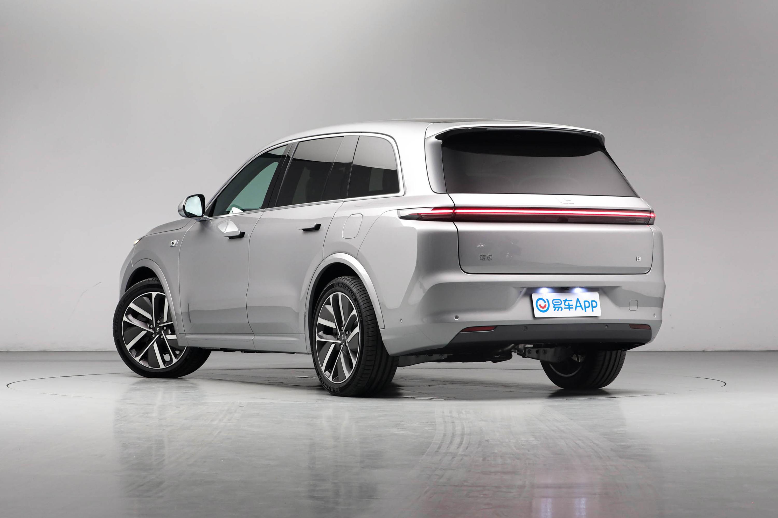 【理想L8L8 Max侧后45度车头向左水平图片-汽车图片大全】-易车