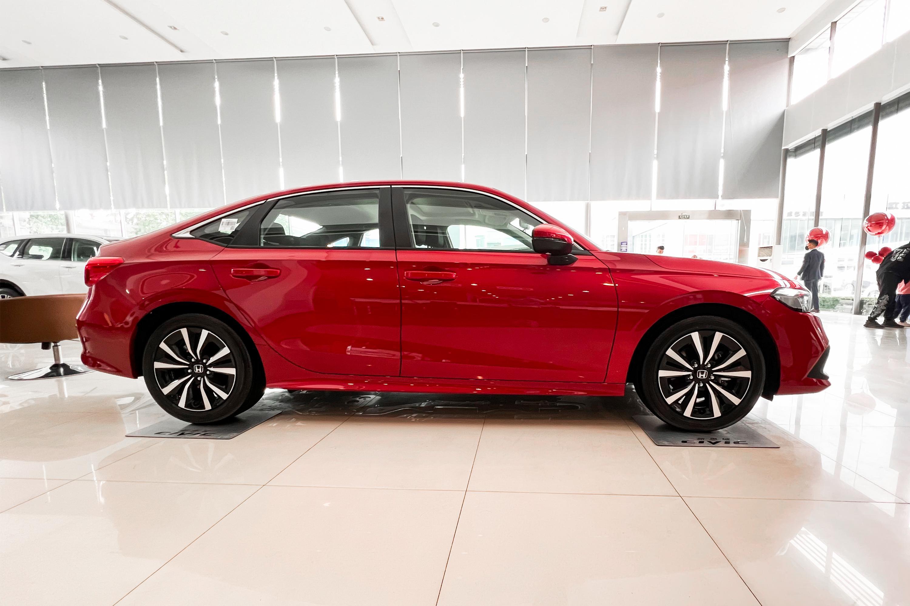 【思域e:HEV 2.0L E-CVT先锋版正侧车头向右水平图片-汽车图片大全】-易车