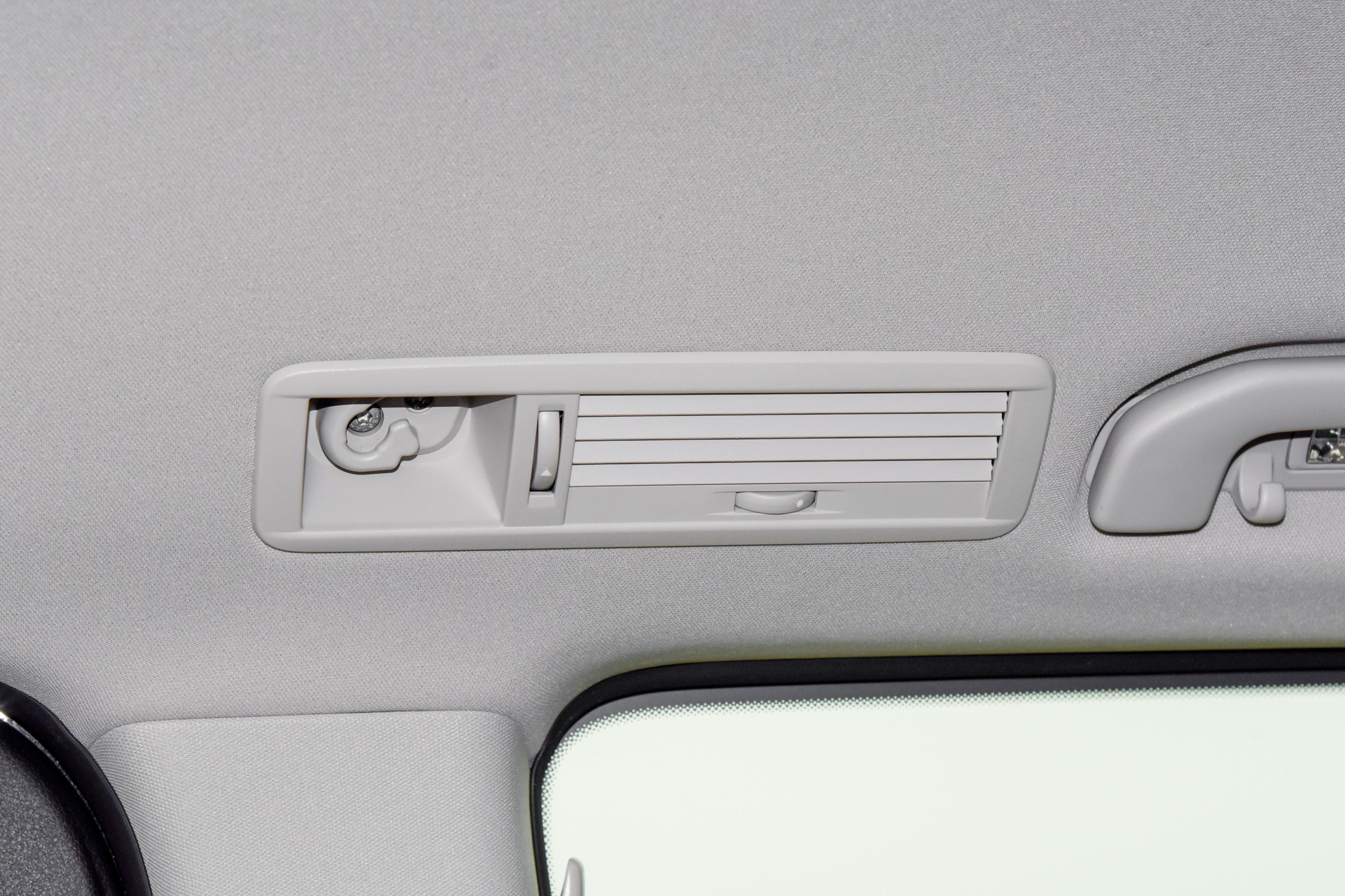 【奔驰V级V 260 领航版第三排空调出风口图片-汽车图片大全】-易车