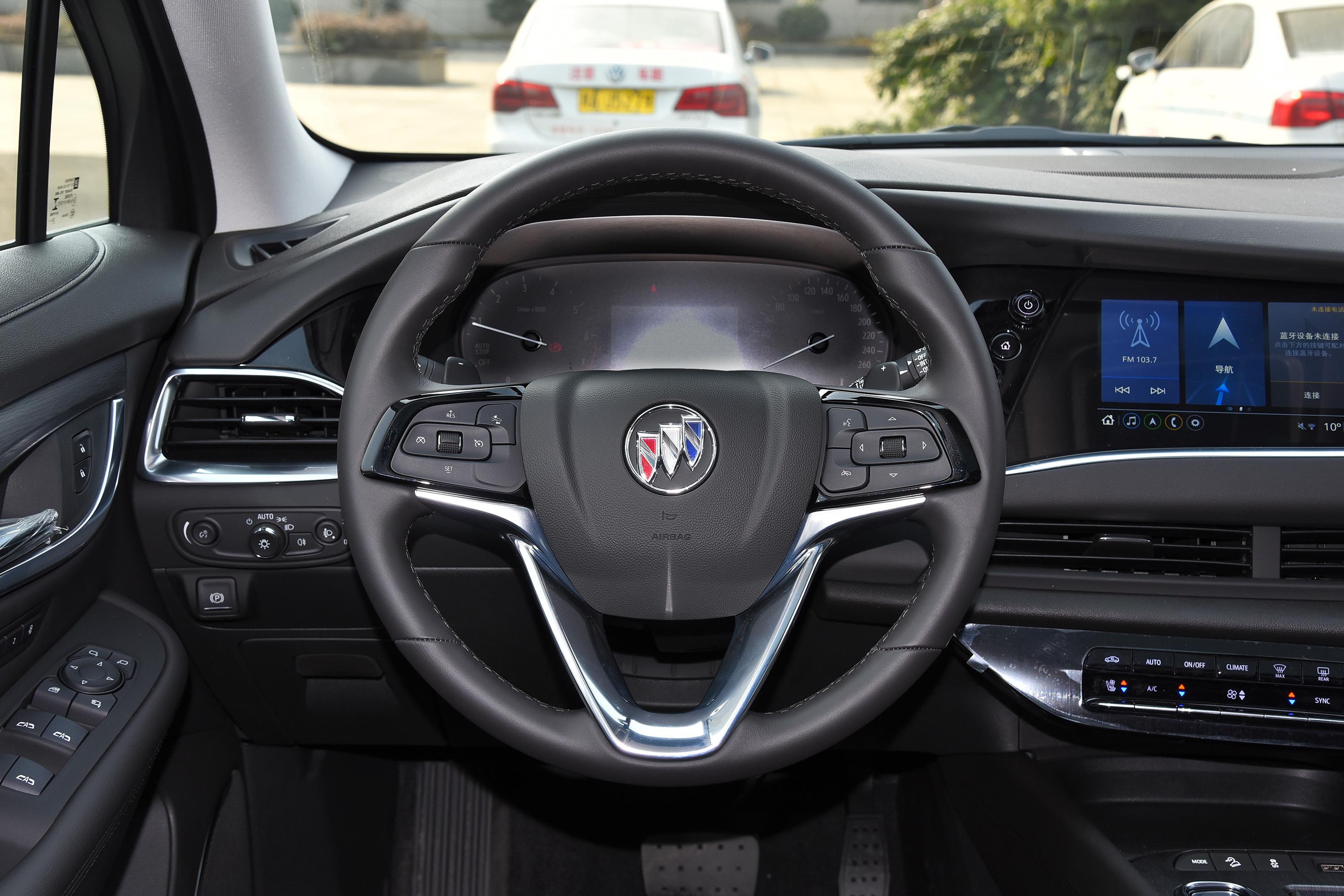 【昂科旗652T 两驱尊贵型 7座方向盘图片-汽车图片大全】-易车