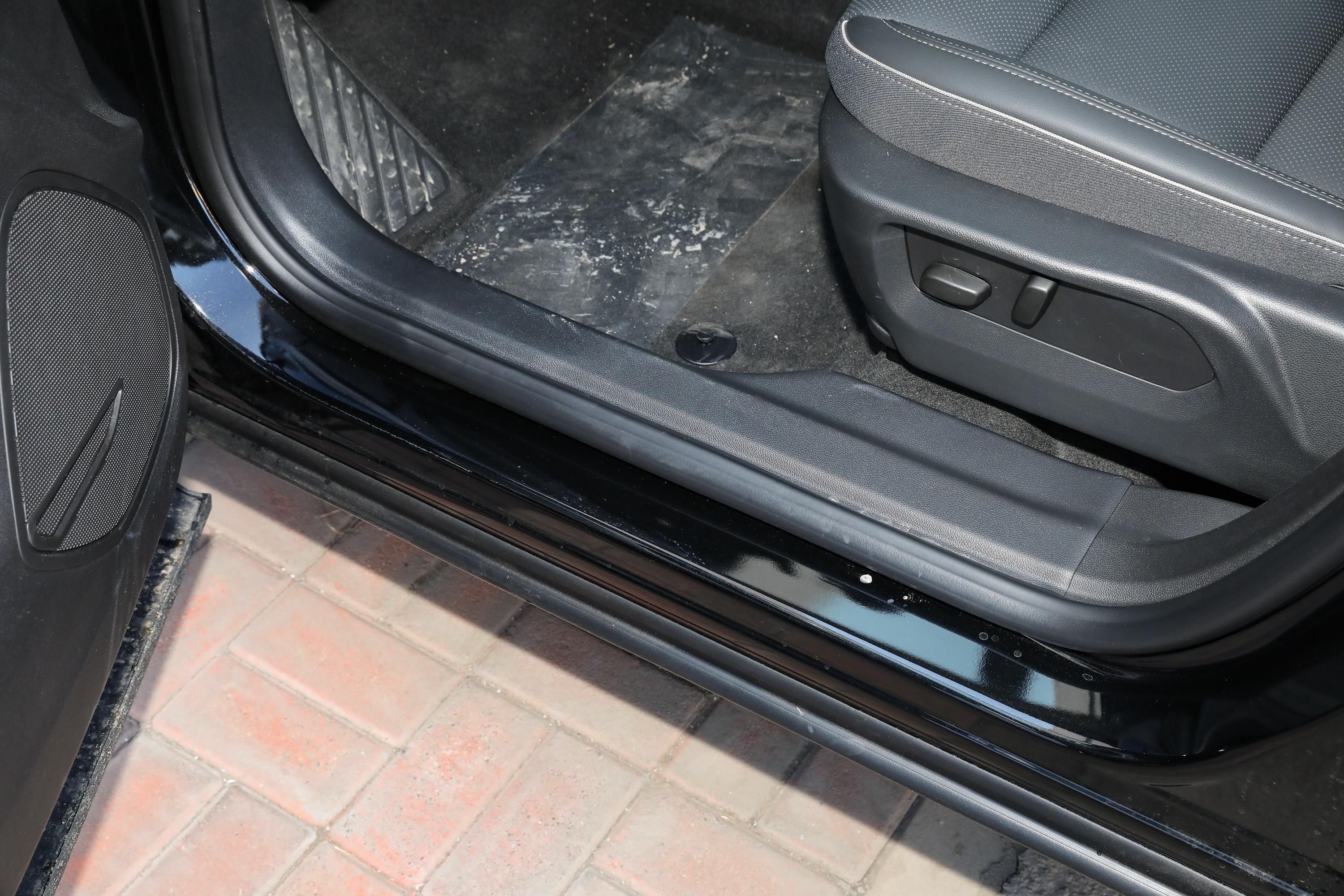 【昂科威昂科威S 652T 两驱豪华型前排迎宾踏板图片-汽车图片大全】-易车