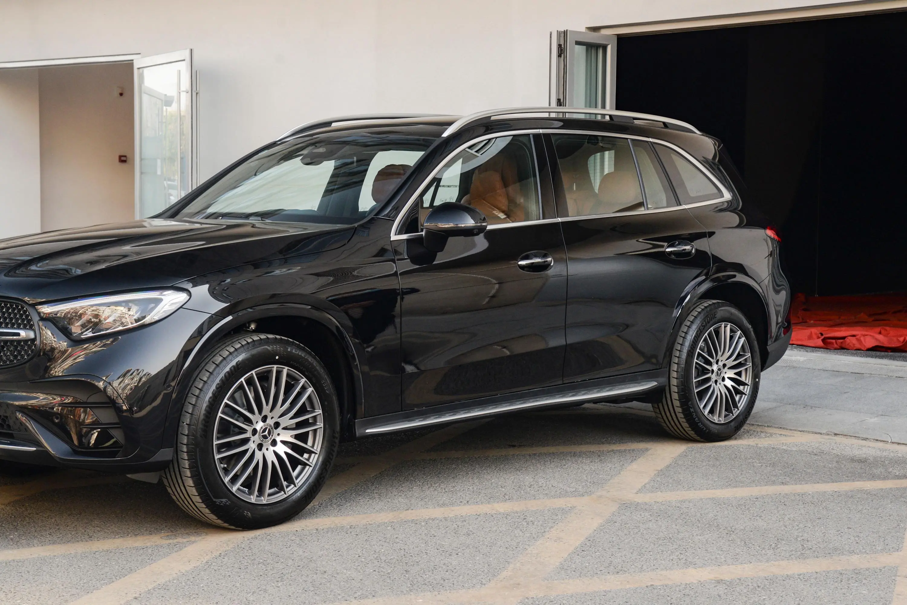 【奔驰GLCGLC 300 L 4MATIC 动感型 7座外观细节图片-汽车图片大全】-易车