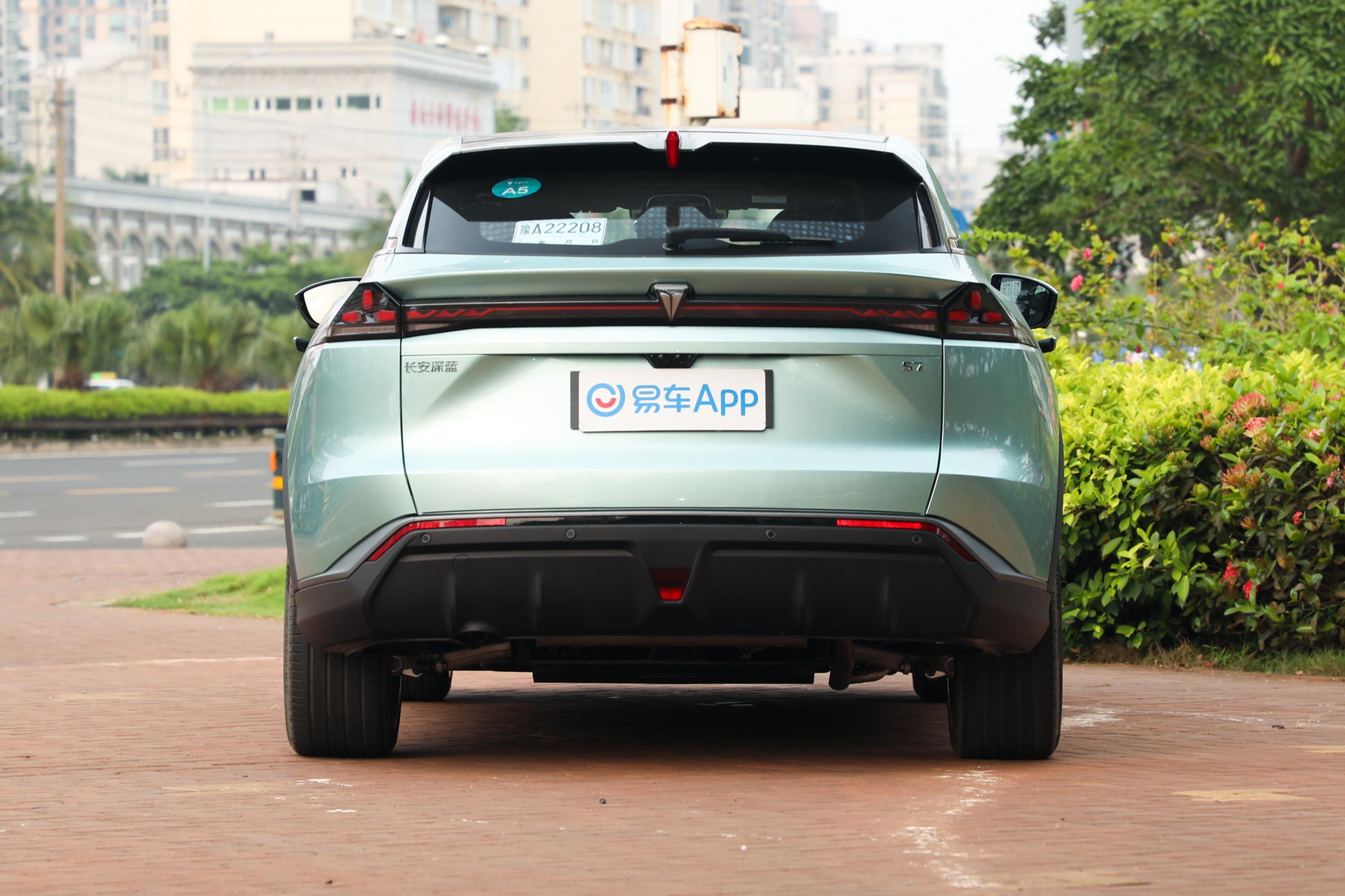 【深蓝S07S7 增程版 200km 200Max正后水平图片-汽车图片大全】-易车