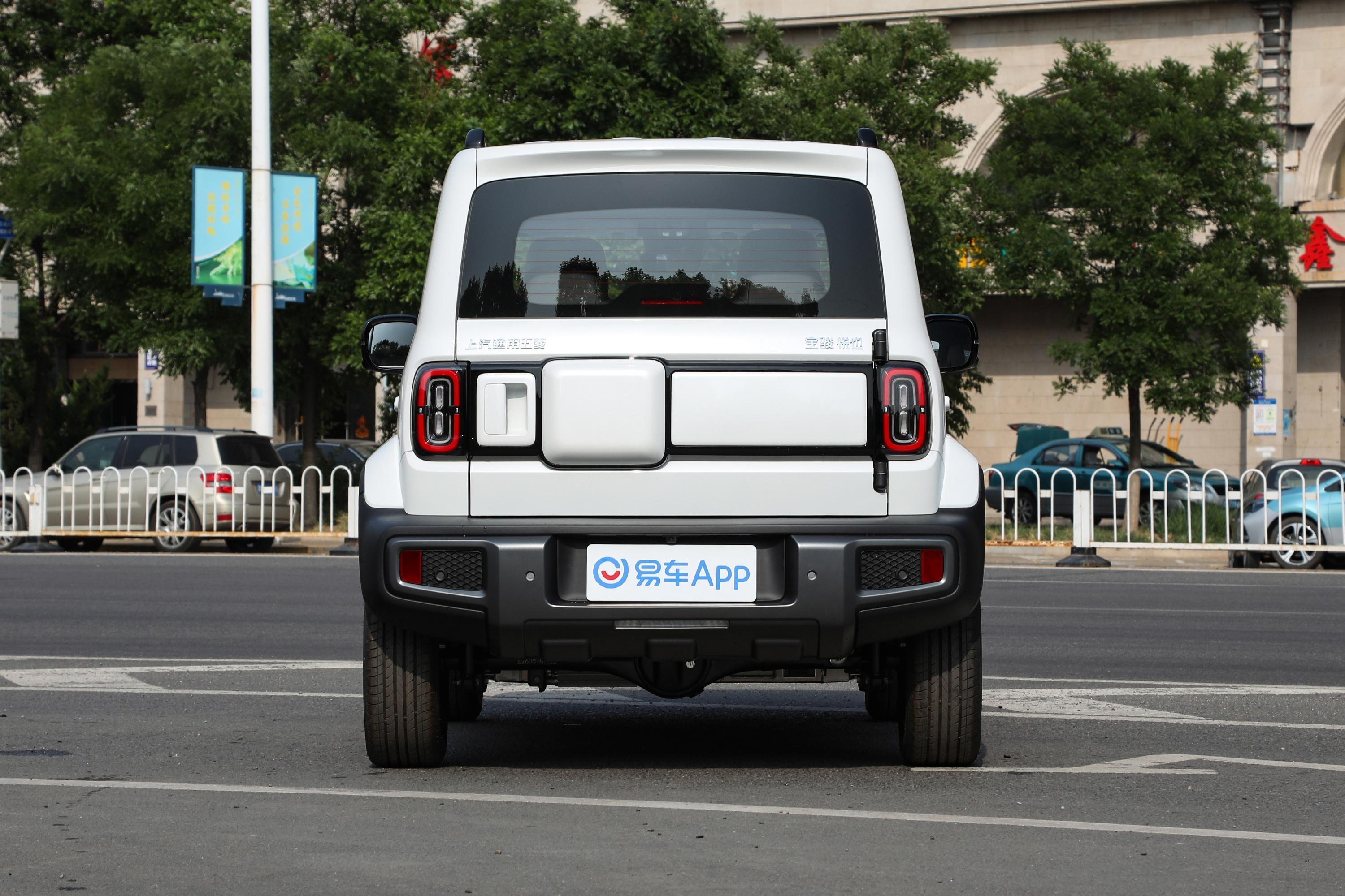 【宝骏悦也303km 旗舰版正后水平图片-汽车图片大全】-易车