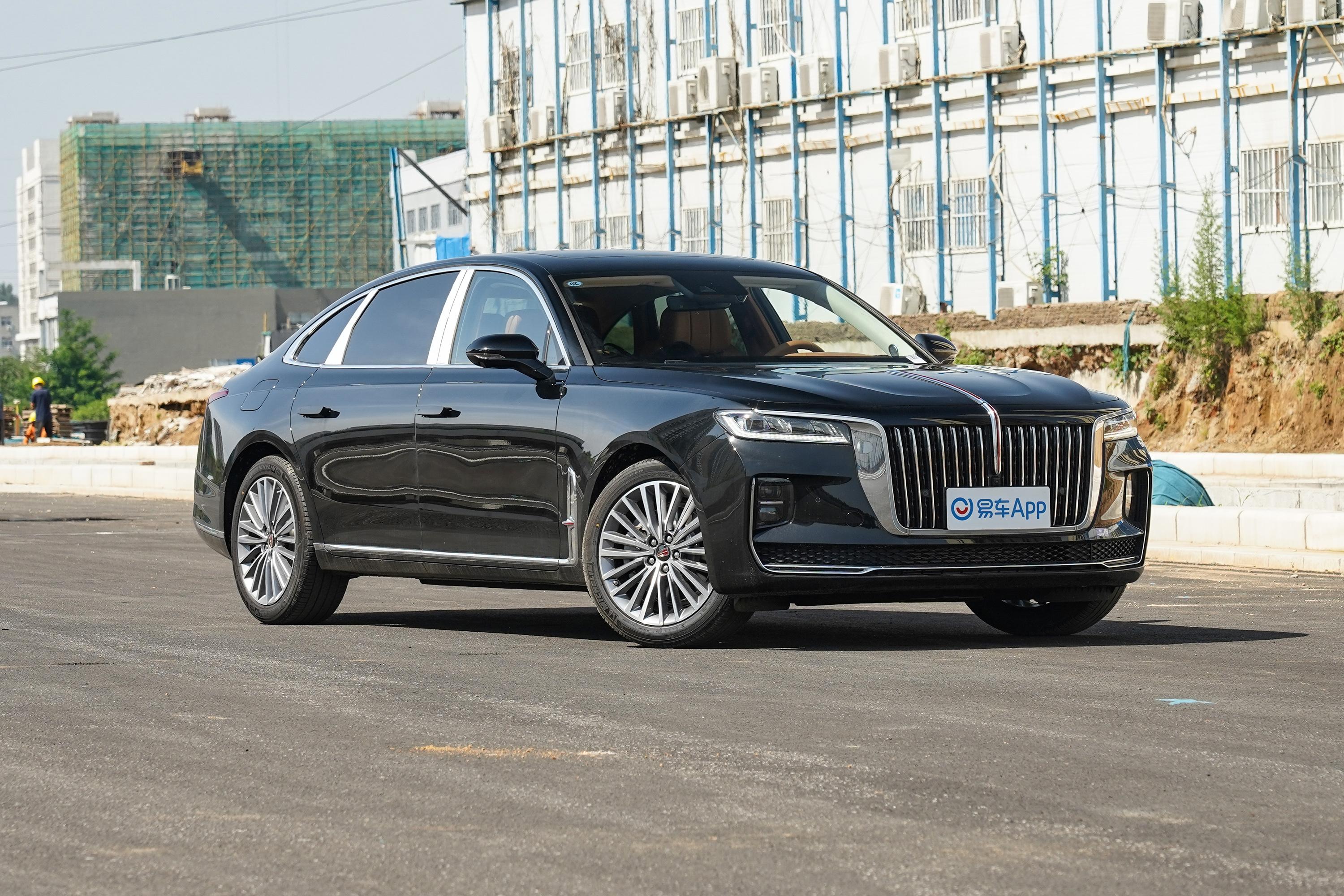 【红旗H92.0T 智联旗享版 5座侧前45度车头向右水平图片-汽车图片大全】-易车