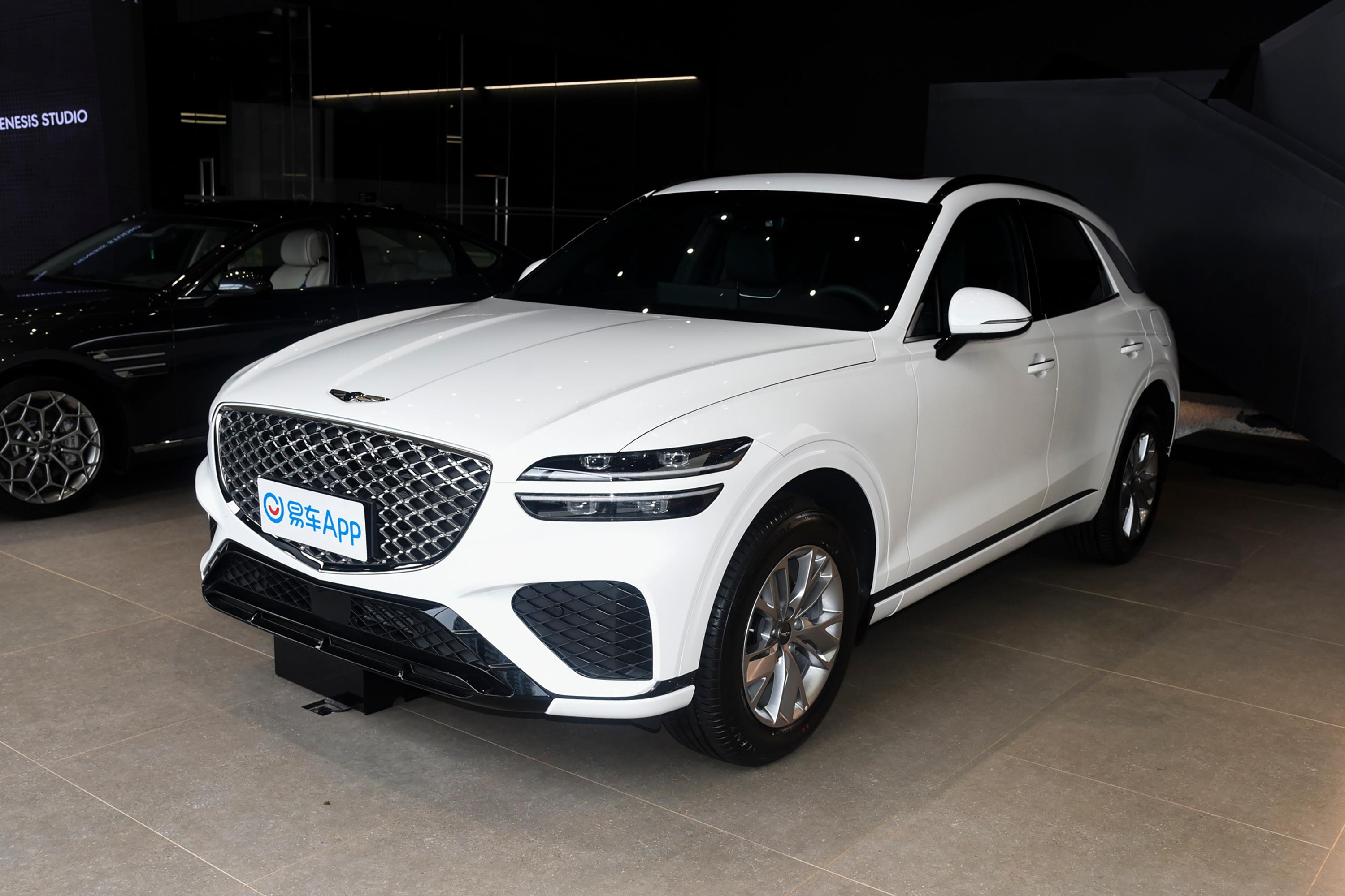 【捷尼赛思GV702.5T 两驱豪华版侧前45度车头向左水平图片-汽车图片大全】-易车