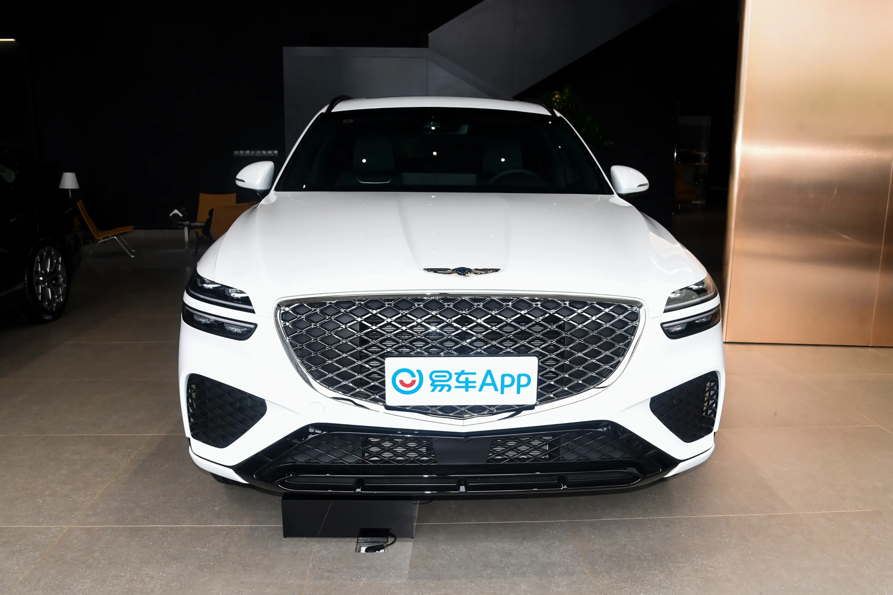 【捷尼赛思GV702.5T 两驱豪华版正前水平图片-汽车图片大全】-易车