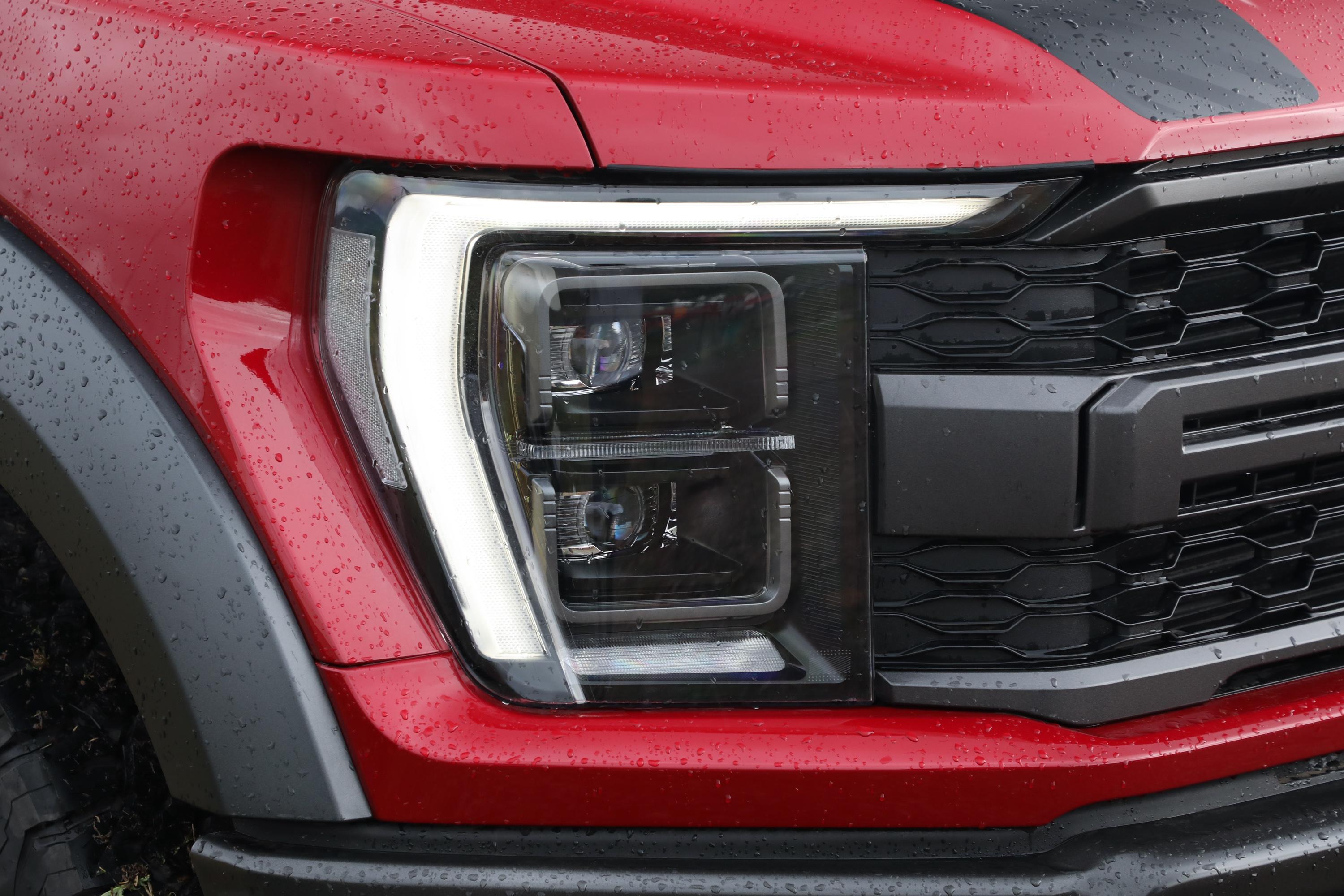 【福特F-1503.5T 猛禽烈焰风暴特别版大灯侧45度俯拍图片-汽车图片大全】-易车