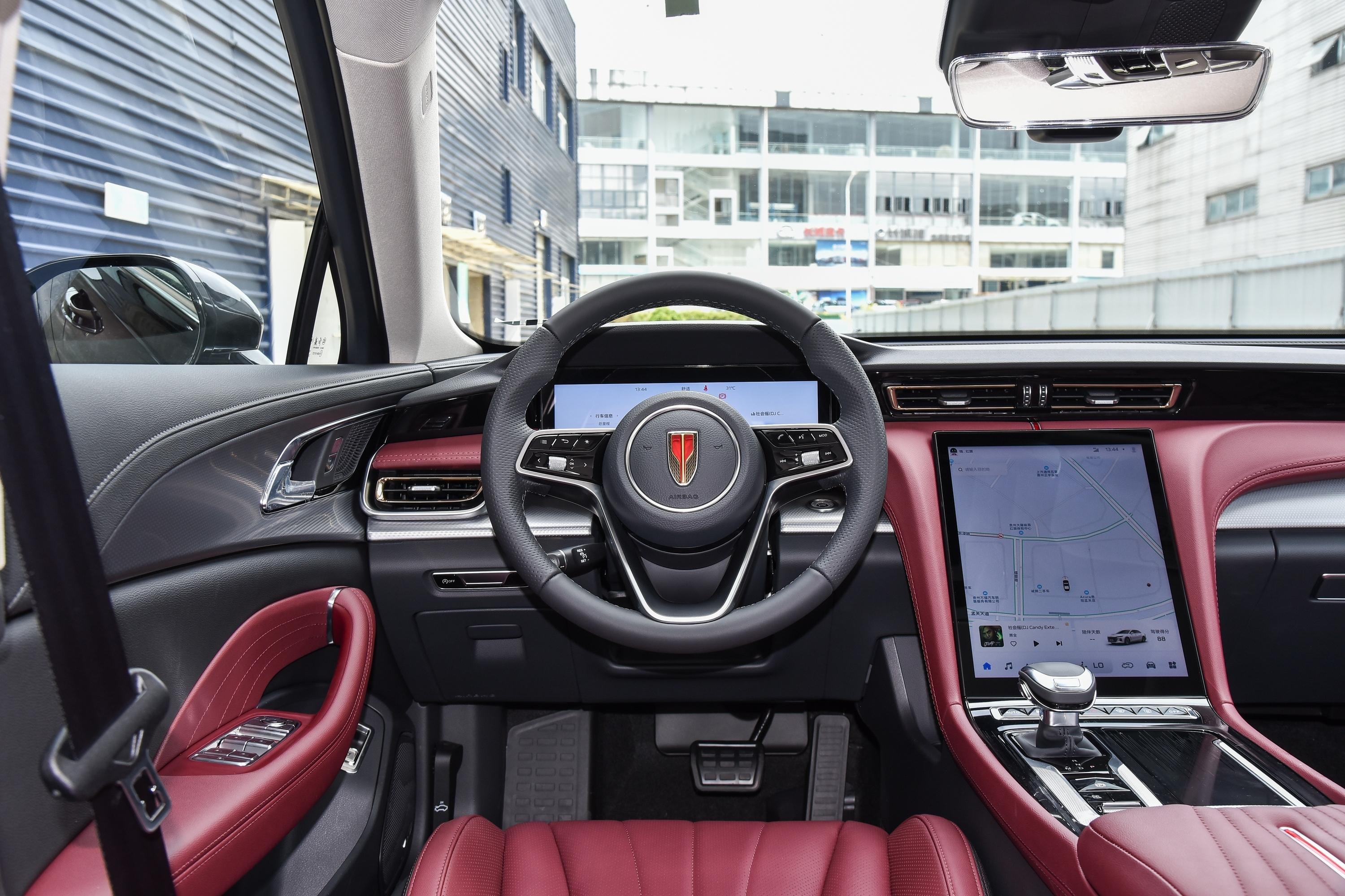 【红旗H52.0T 自动智联旗畅版驾驶位区域图片-汽车图片大全】-易车