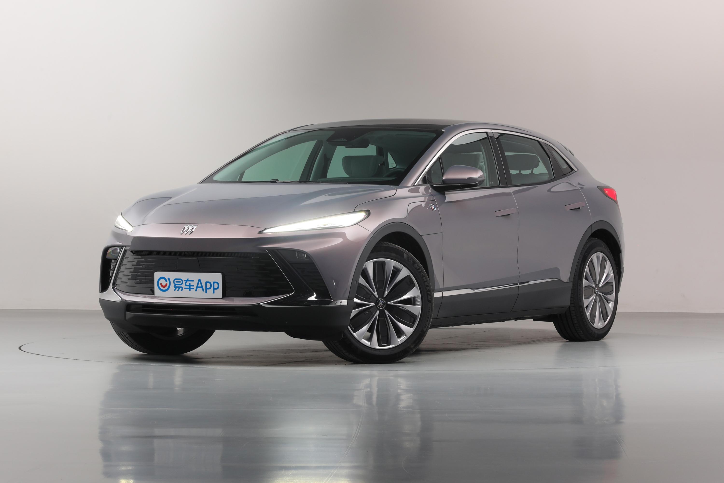 【别克E4530km 前驱臻享版侧前45度车头向左水平图片-汽车图片大全】-易车