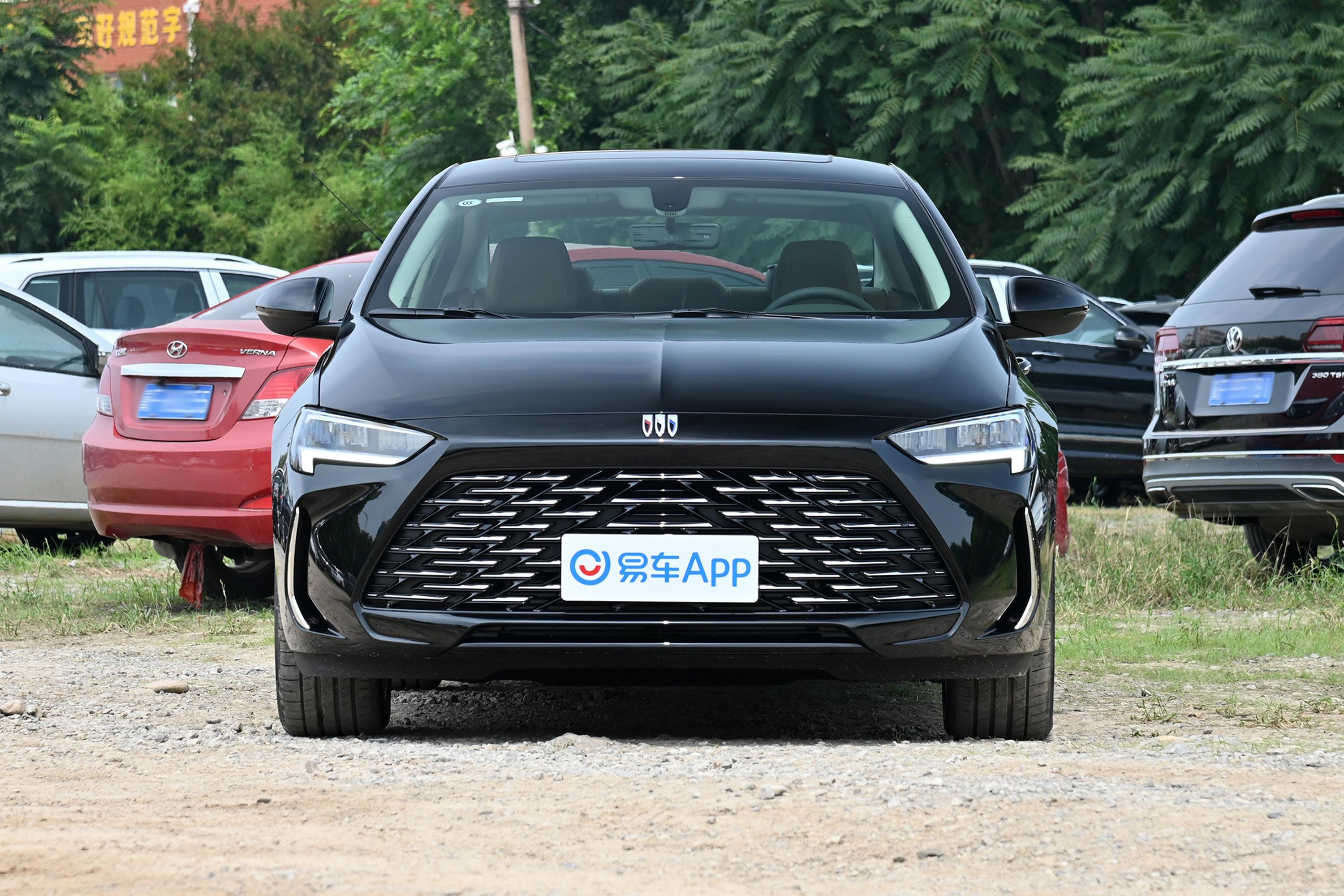 【君威28T 纵享版正前水平图片-汽车图片大全】-易车