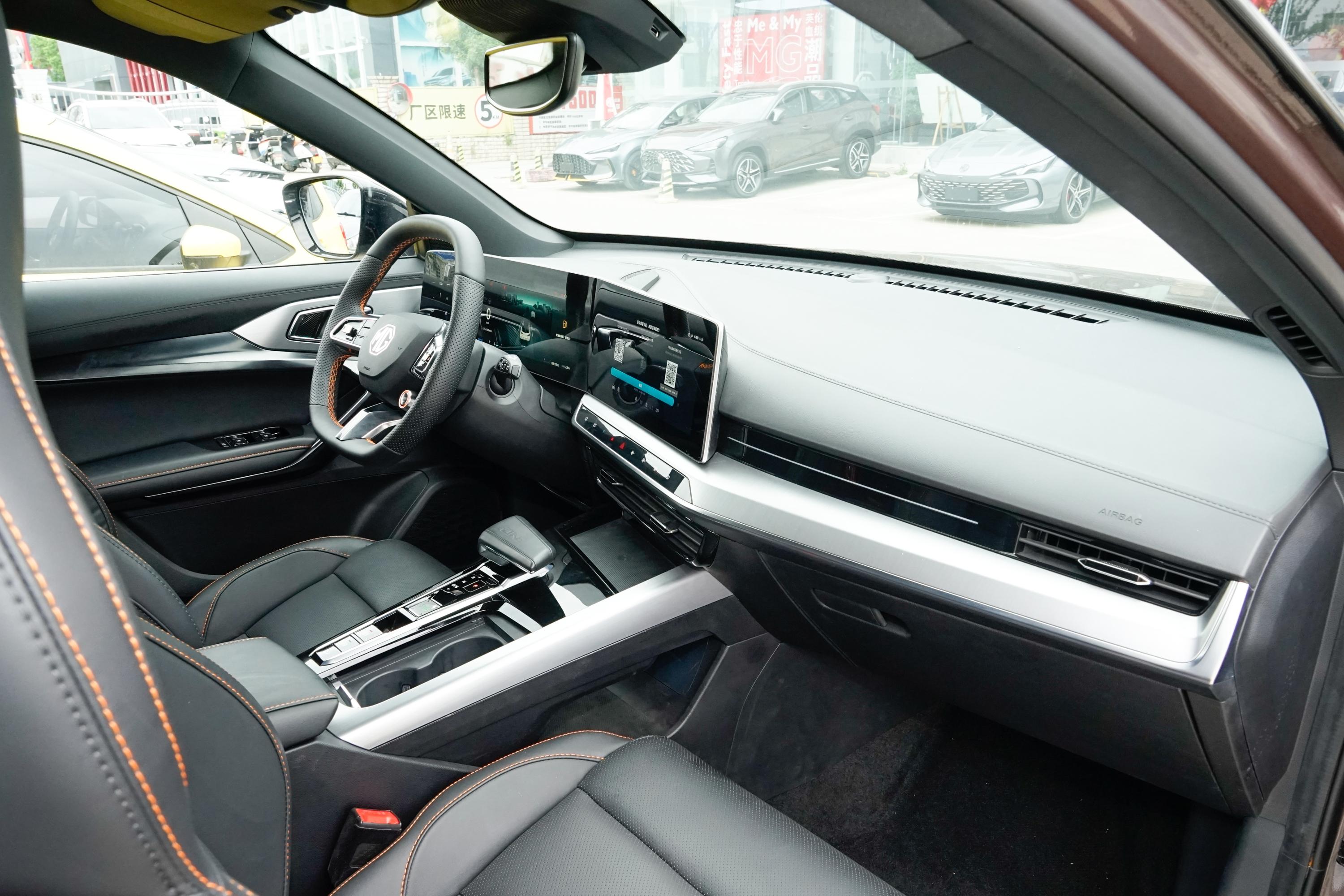 【MG ONE1.5T CVT进阶版内饰全景副驾方向图片-汽车图片大全】-易车