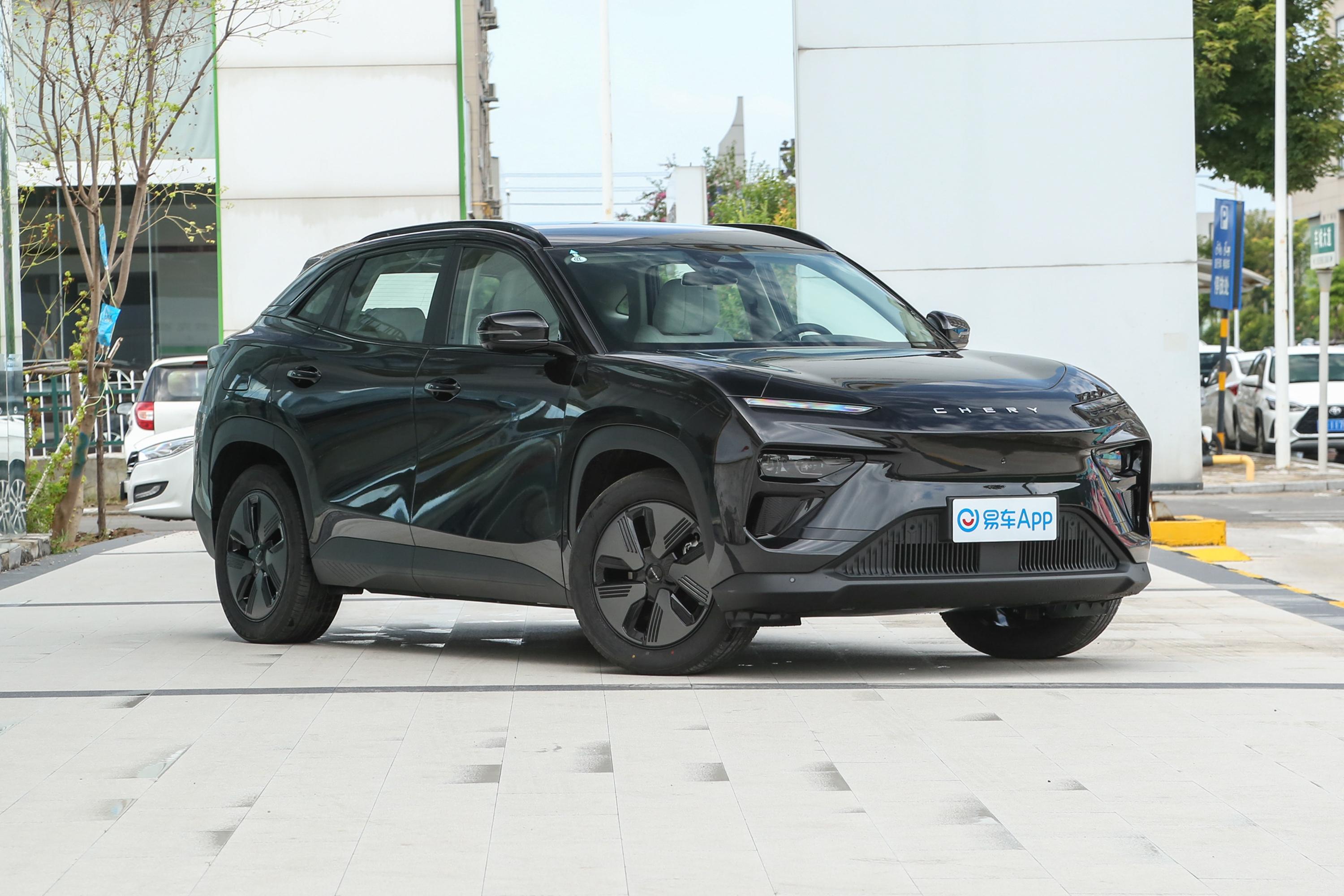 【奇瑞舒享家512km Pro侧前45度车头向右水平图片-汽车图片大全】-易车