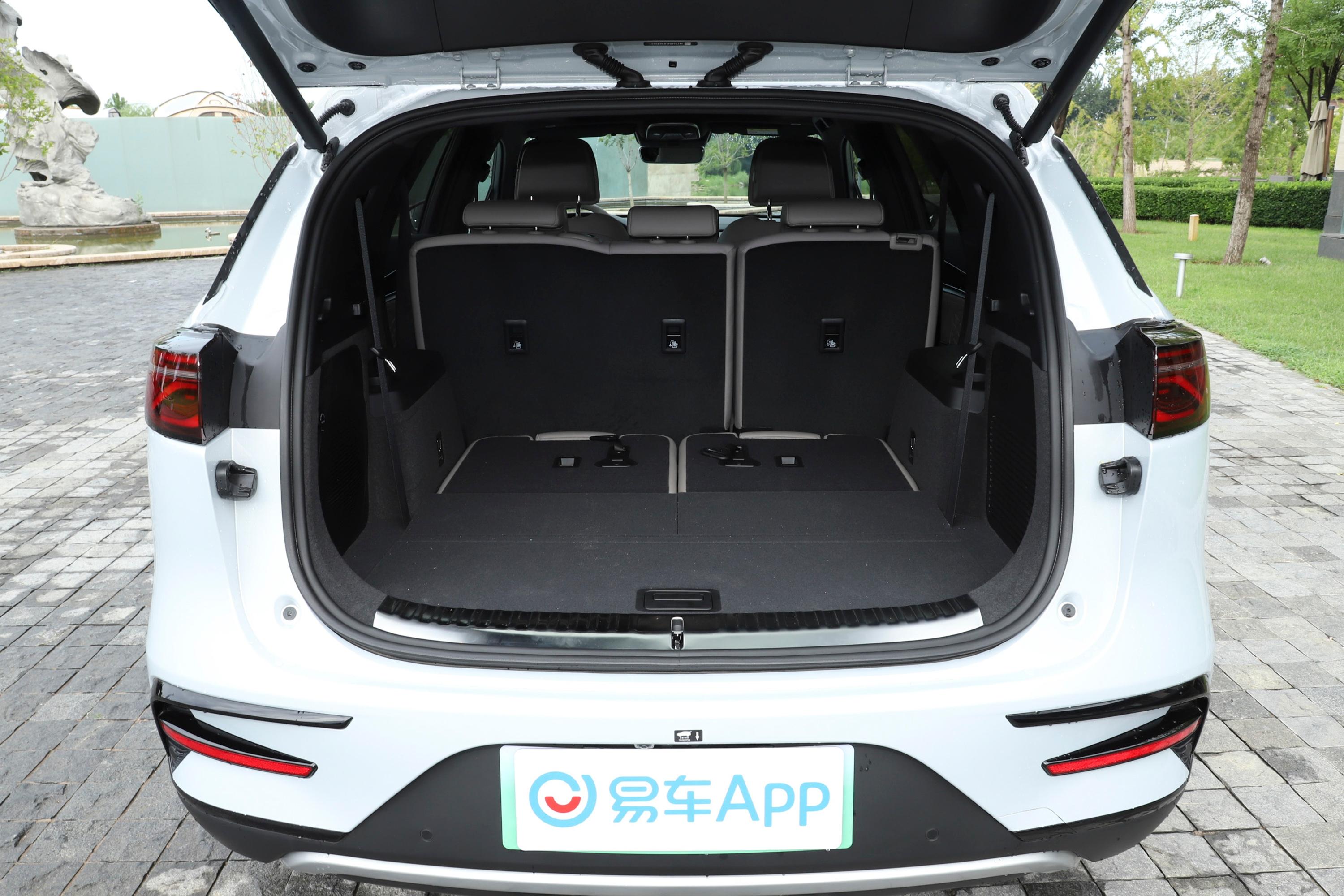 【唐新能源EV 冠军版 730km 前驱尊享型 7座后备厢图片-汽车图片大全】-易车