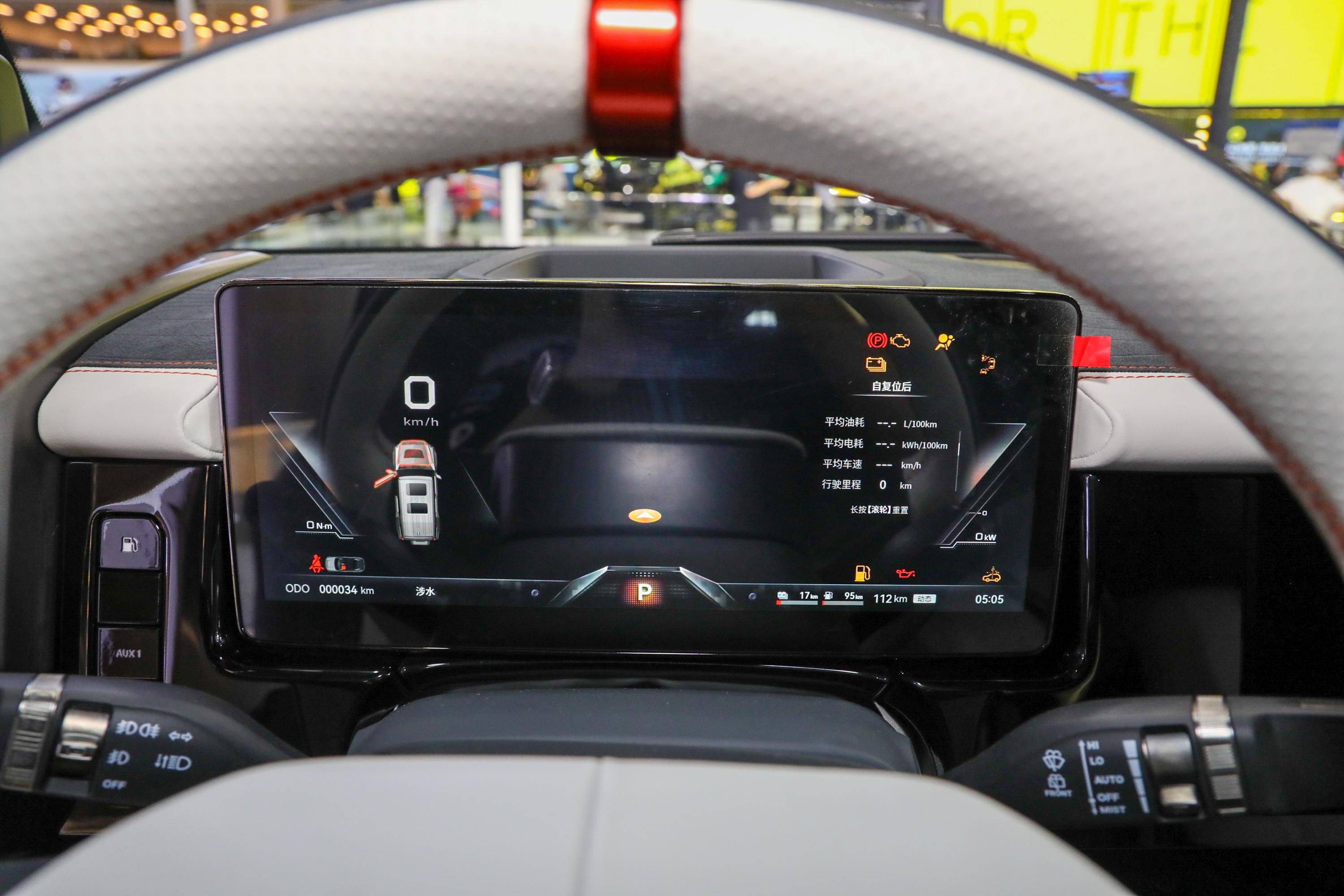 【Lorinser M800增程式 155km 星际战车内饰图片-汽车图片大全】-易车