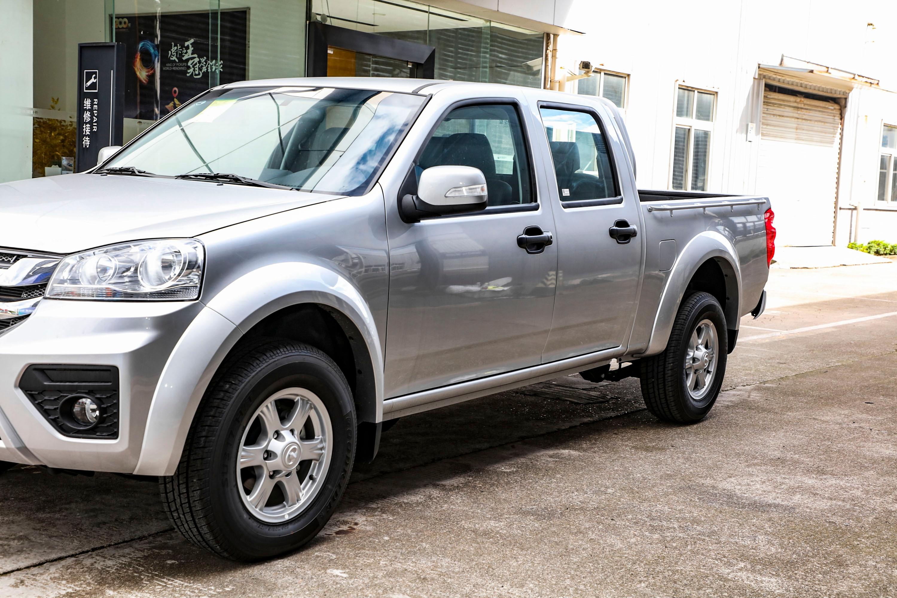 【风骏52.4L 四驱大双进取型 汽油外观细节图片-汽车图片大全】-易车