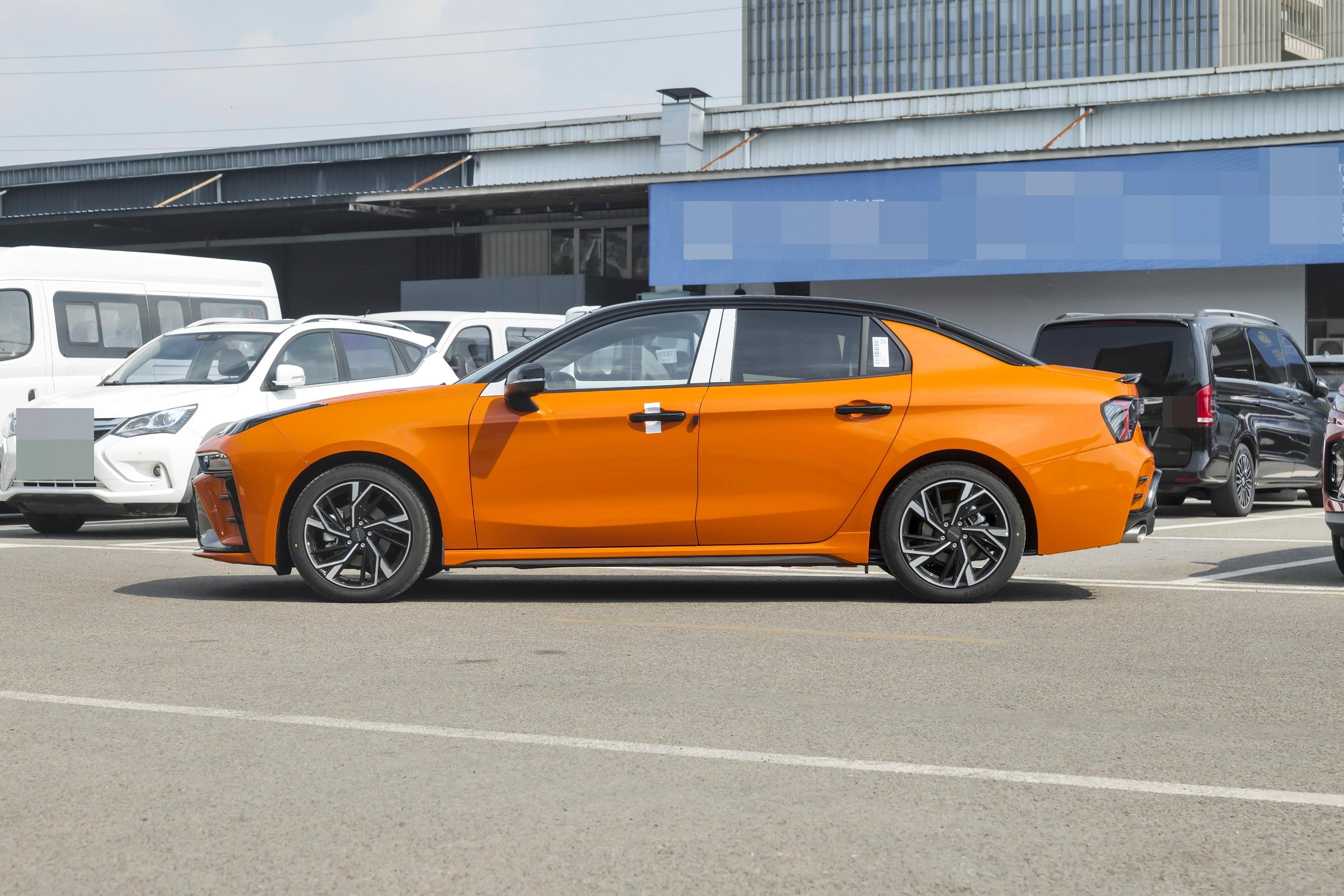 【领克032.0T T5 双离合两驱劲Pro 5座正侧车头向左水平图片-汽车图片大全】-易车