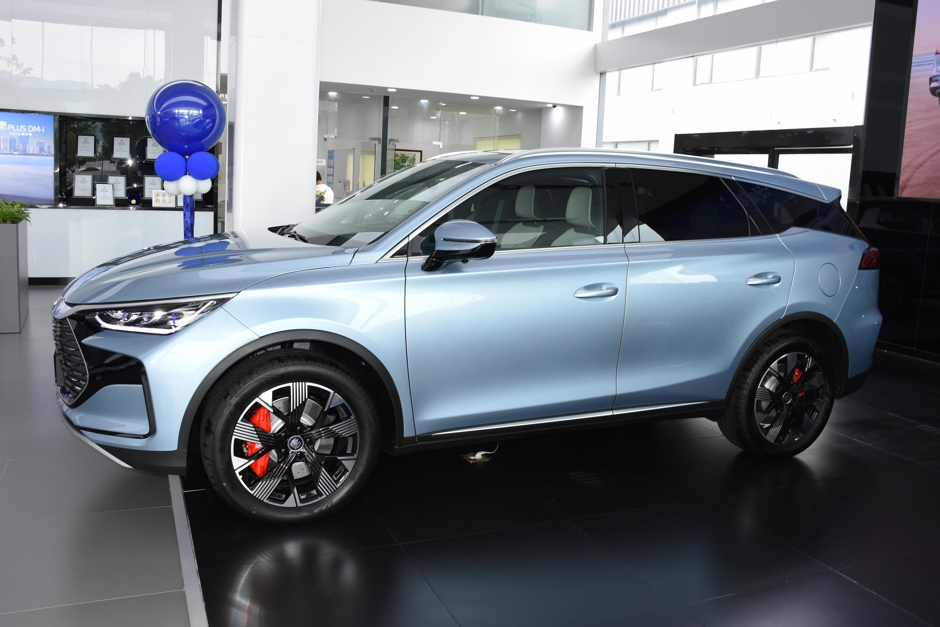 【唐新能源DM-p 冠军版 1.5T 215km 四驱旗舰版 6座正侧车头向左水平图片-汽车图片大全】-易车