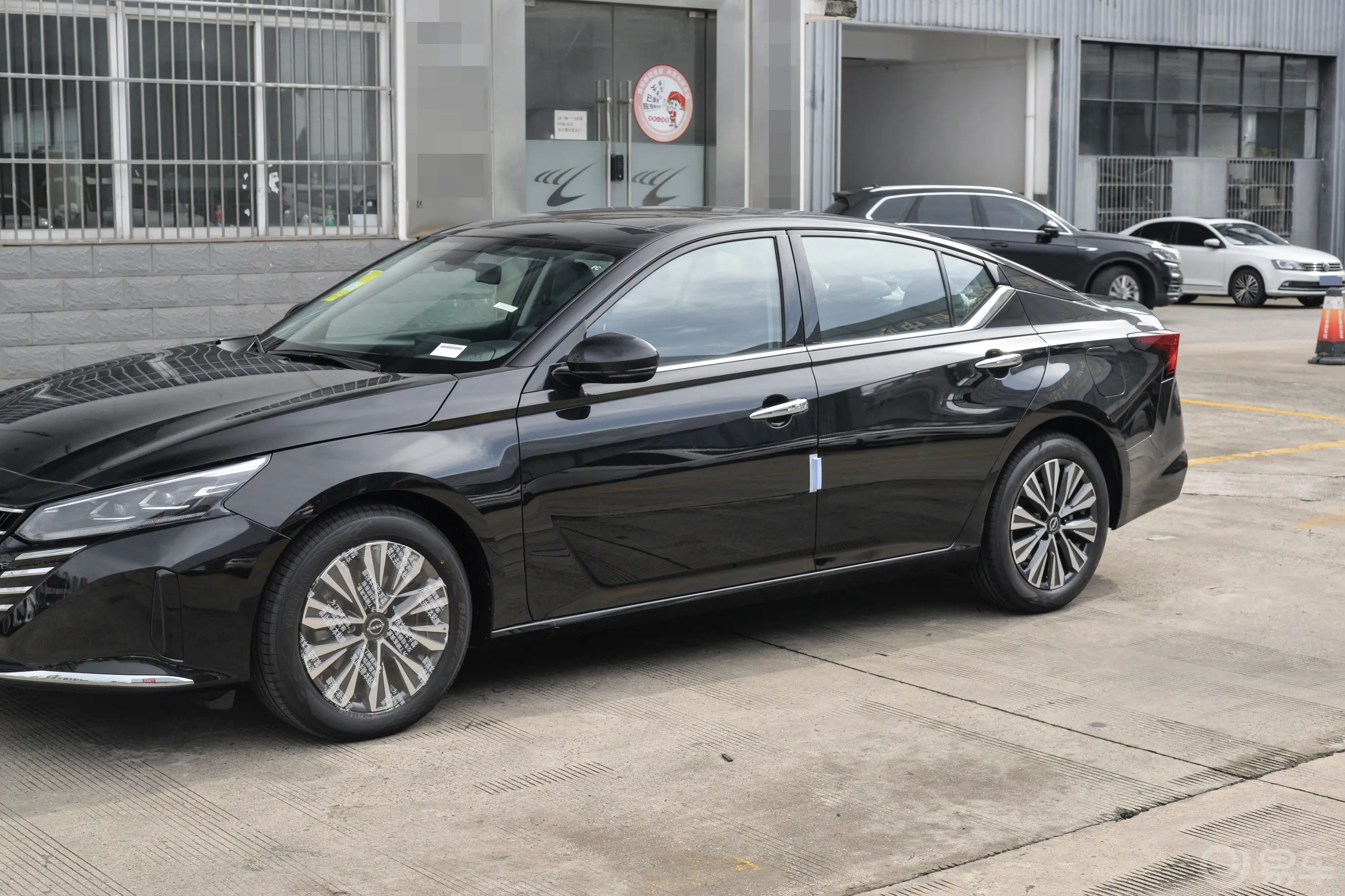 【天籁2.0L XL-TLS 悦享版外观细节图片-汽车图片大全】-易车