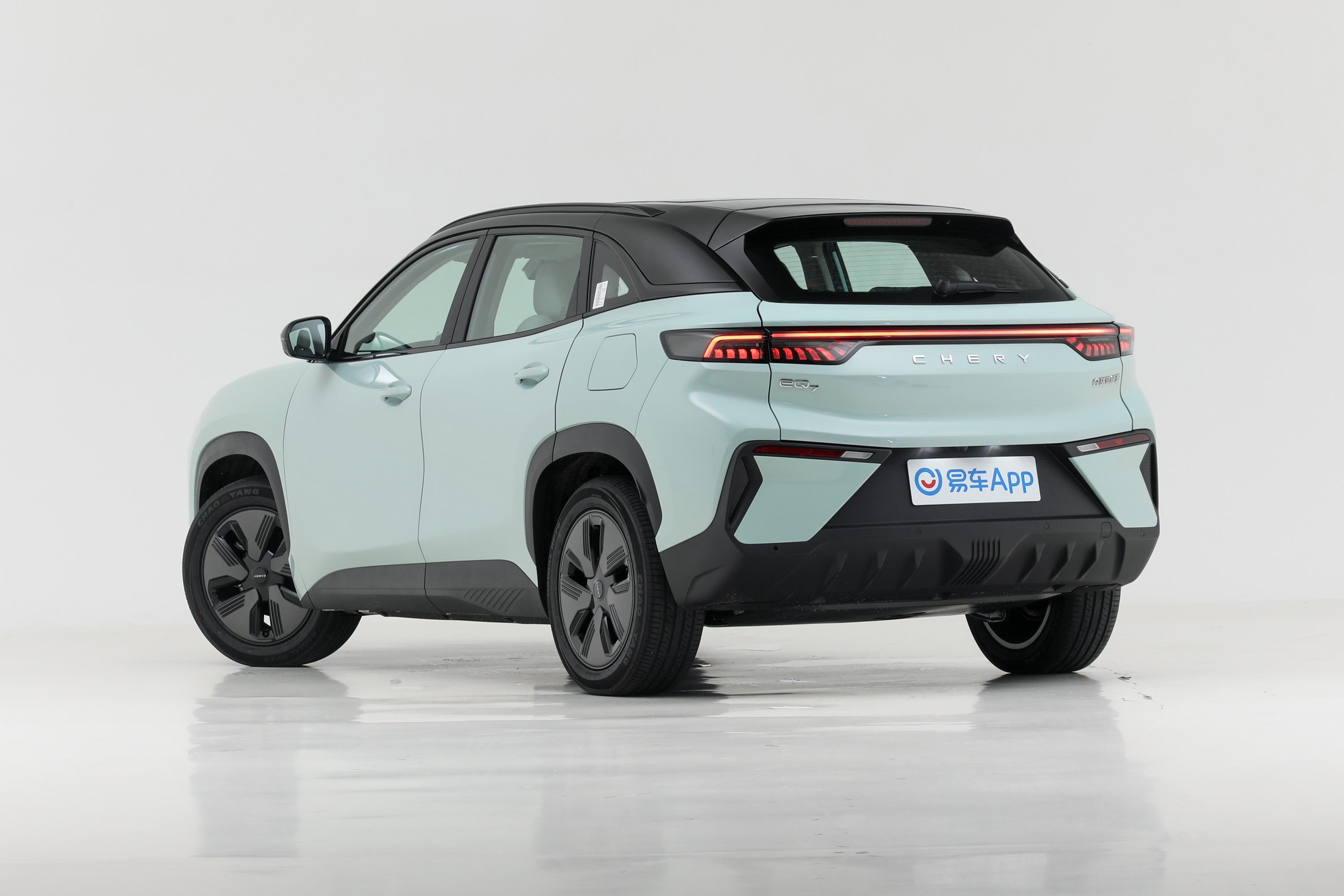 【奇瑞舒享家512km Max侧后45度车头向左水平图片-汽车图片大全】-易车