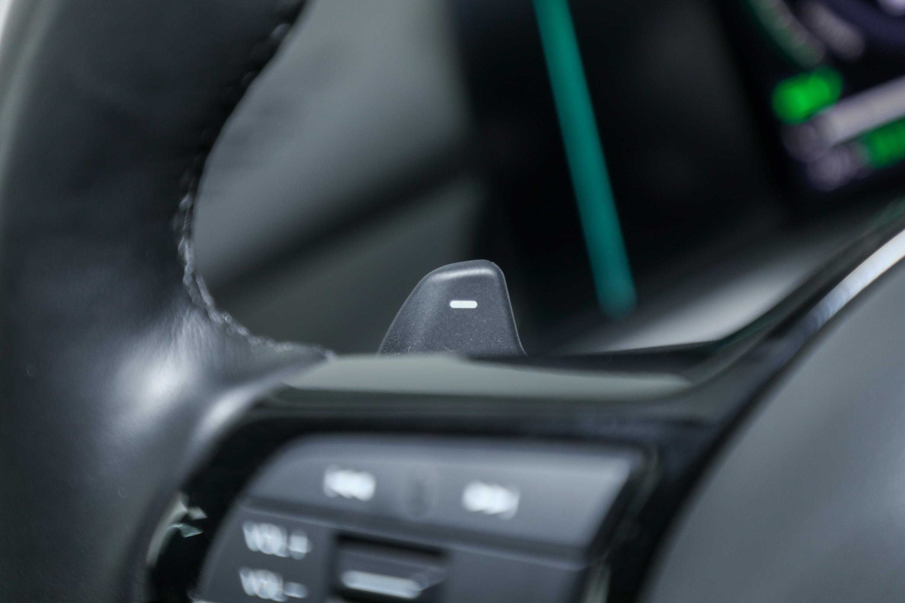 【雅阁 e:PHEV2.0L 82km 旗舰版主驾驶位图片-汽车图片大全】-易车