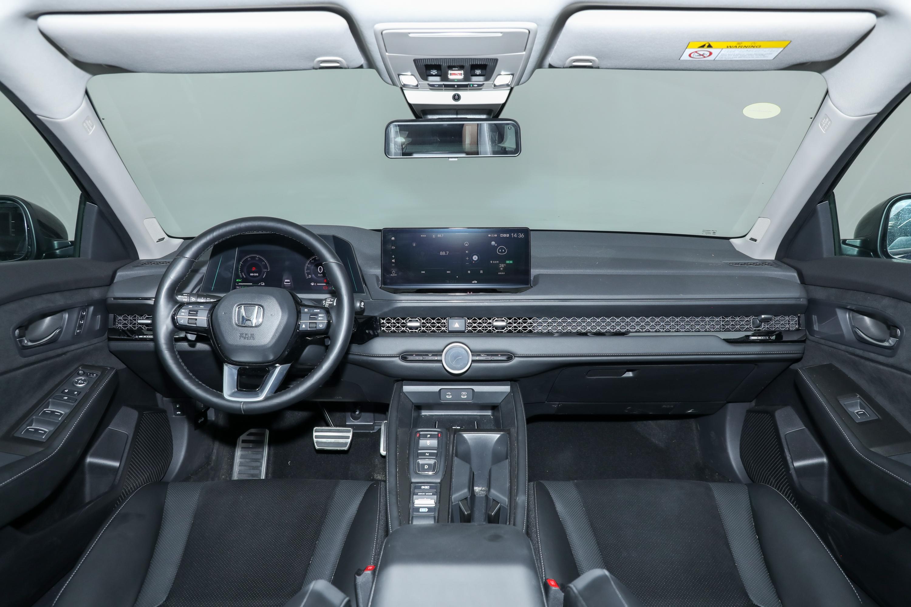 【雅阁 e:PHEV2.0L 82km 旗舰版内饰全景正拍图片-汽车图片大全】-易车