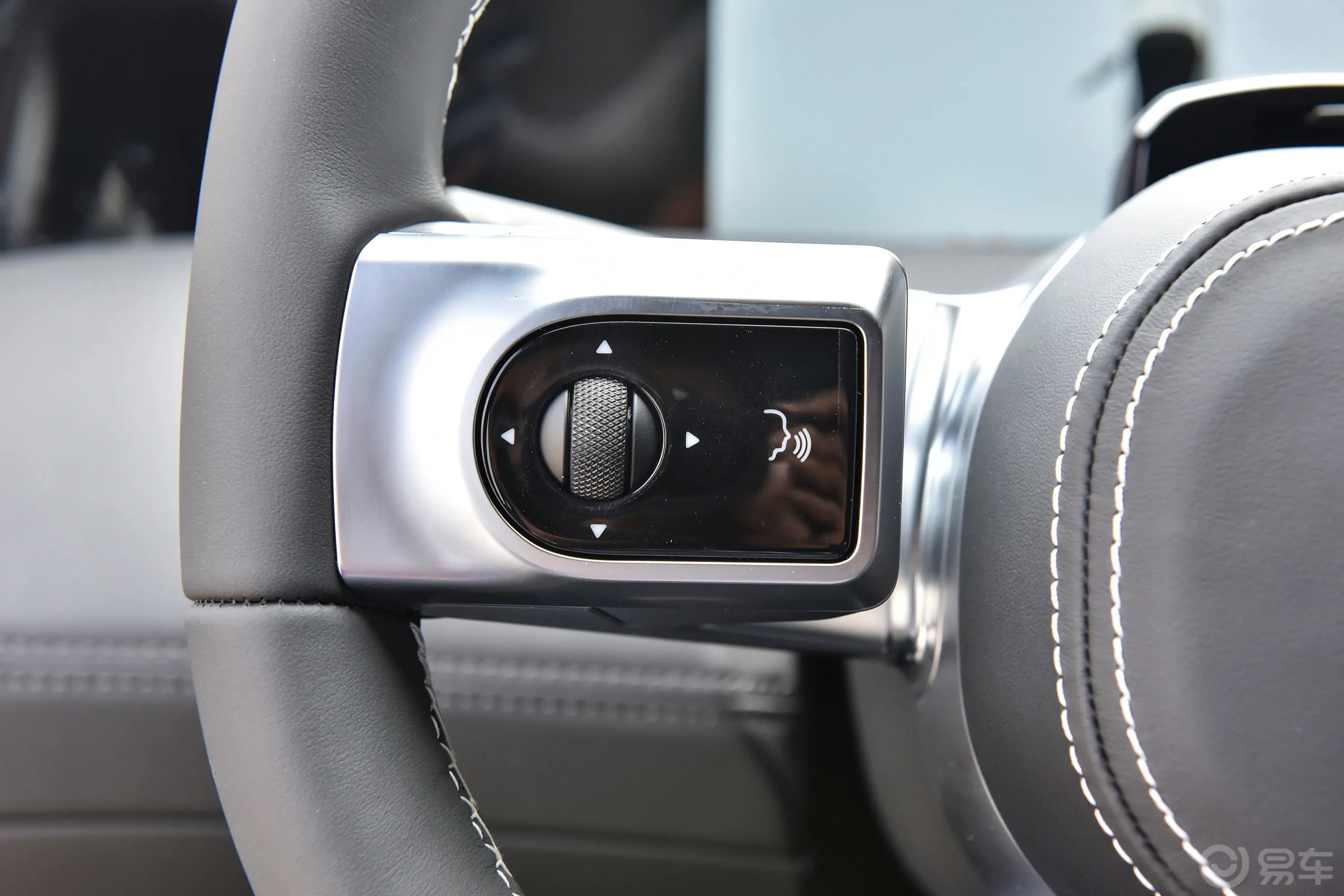 【阿维塔11鸿蒙版 730km 后驱版 5座左侧方向盘功能按键图片-汽车图片大全】-易车