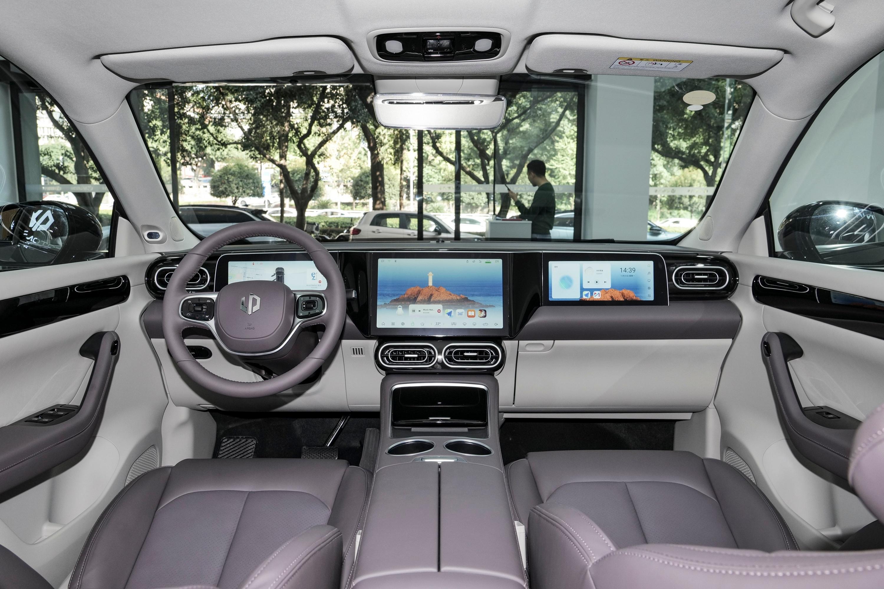 【零跑C11 增程版200km 200舒享版内饰全景正拍图片-汽车图片大全】-易车