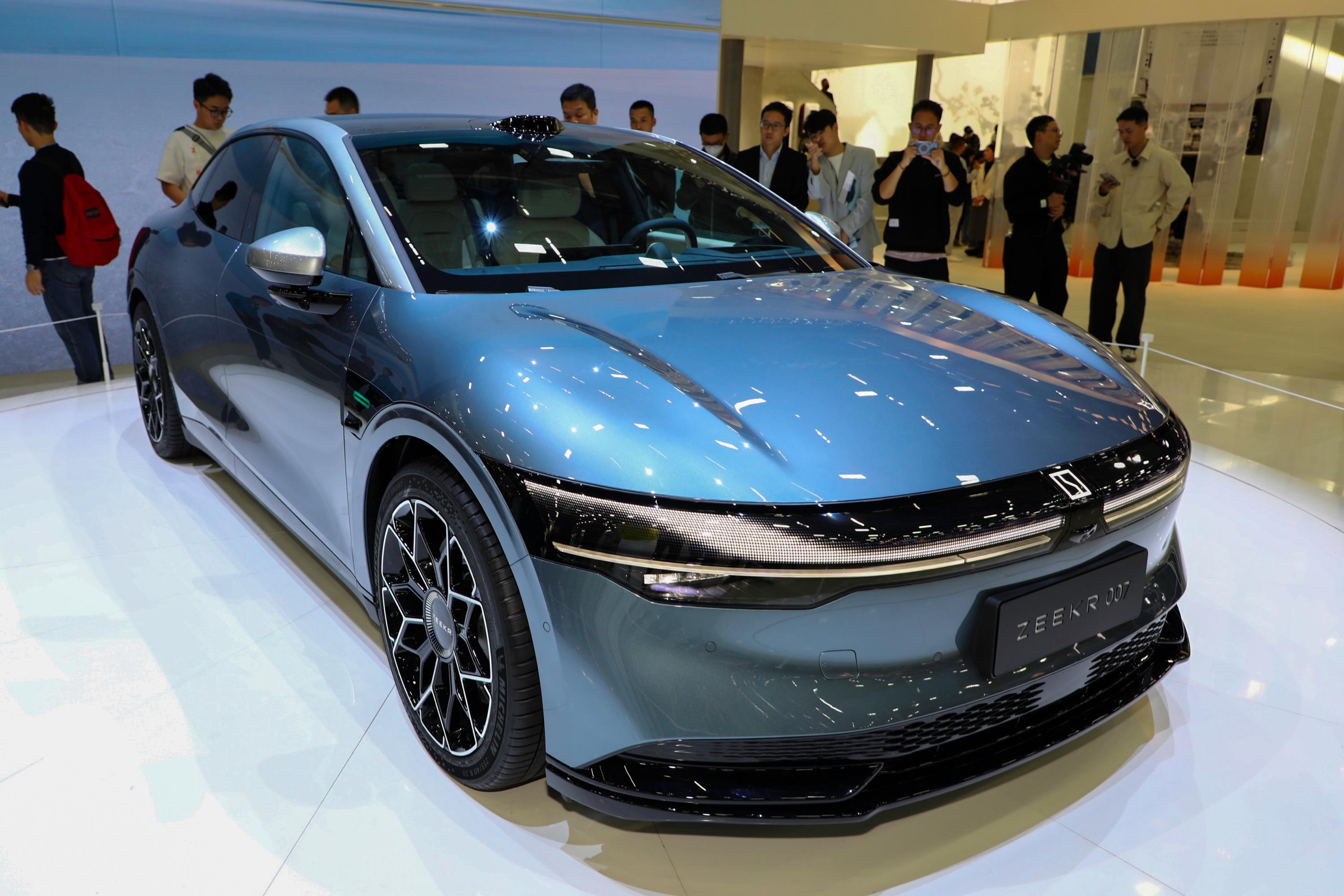 【ZEEKR 007图片-汽车图片大全】-易车