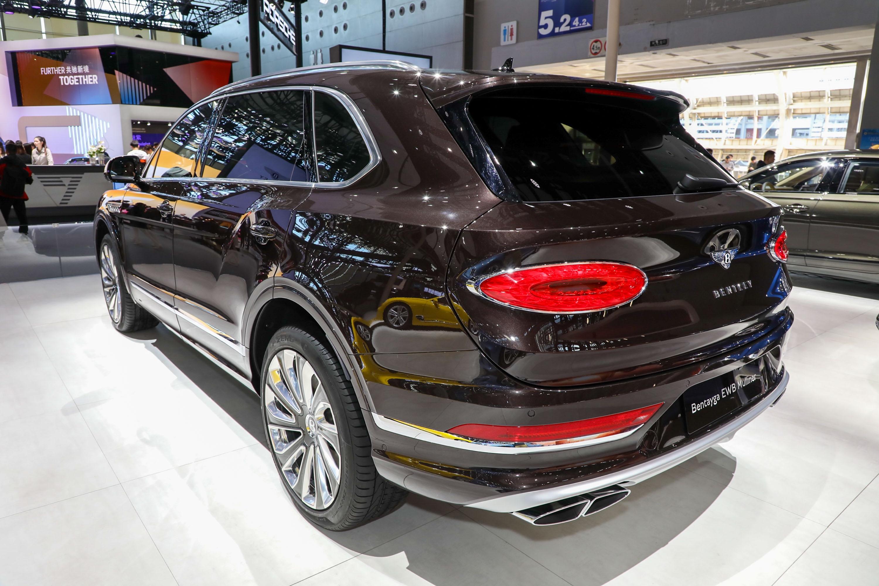 【添越4.0T V8 长轴距MULLINER版外观图片-汽车图片大全】-易车