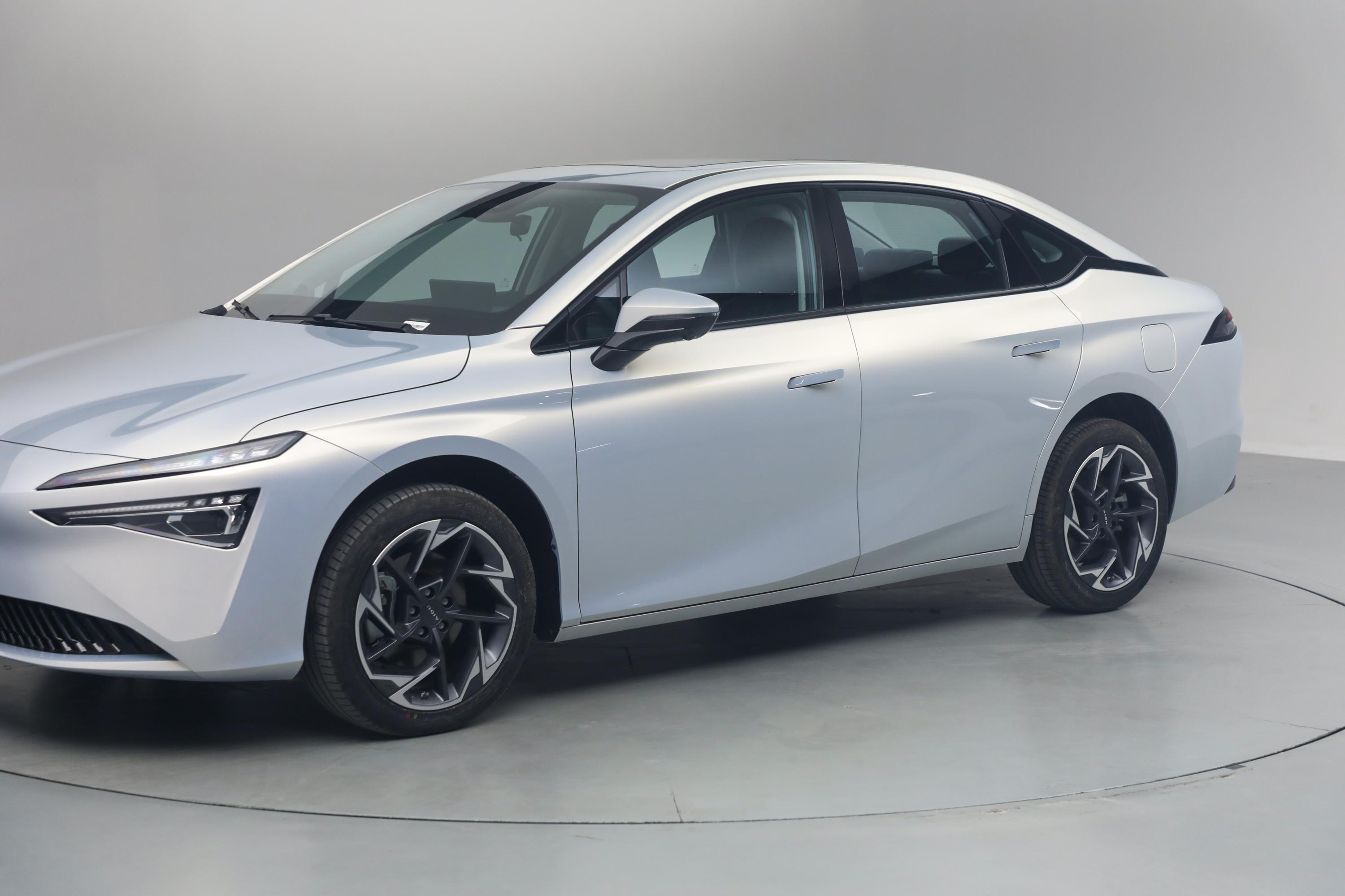 【AION SMAX 610km 80 星辰版 67.9kWh外观细节图片-汽车图片大全】-易车