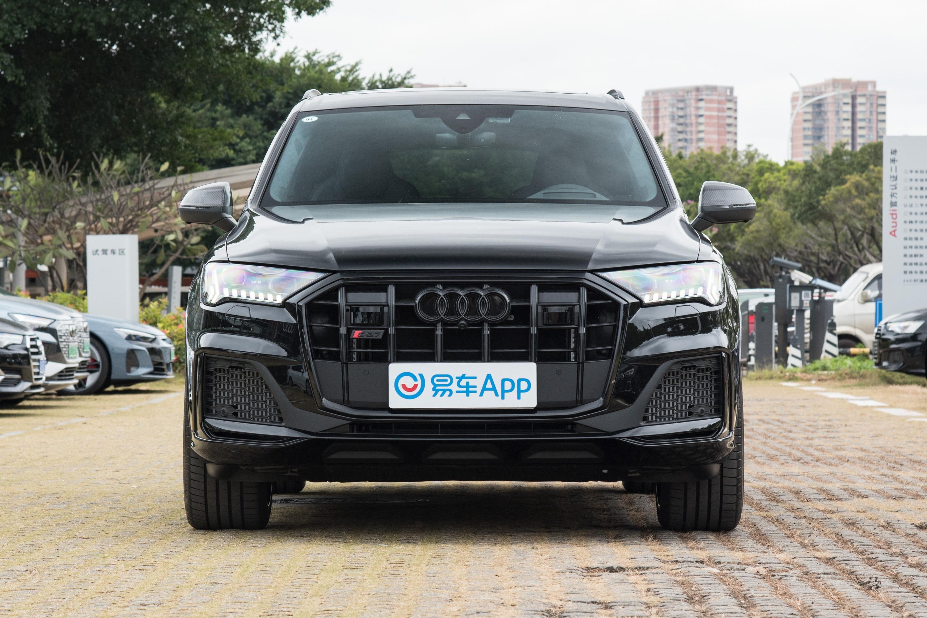 【奥迪SQ74.0T 暗夜骑士版正前水平图片-汽车图片大全】-易车