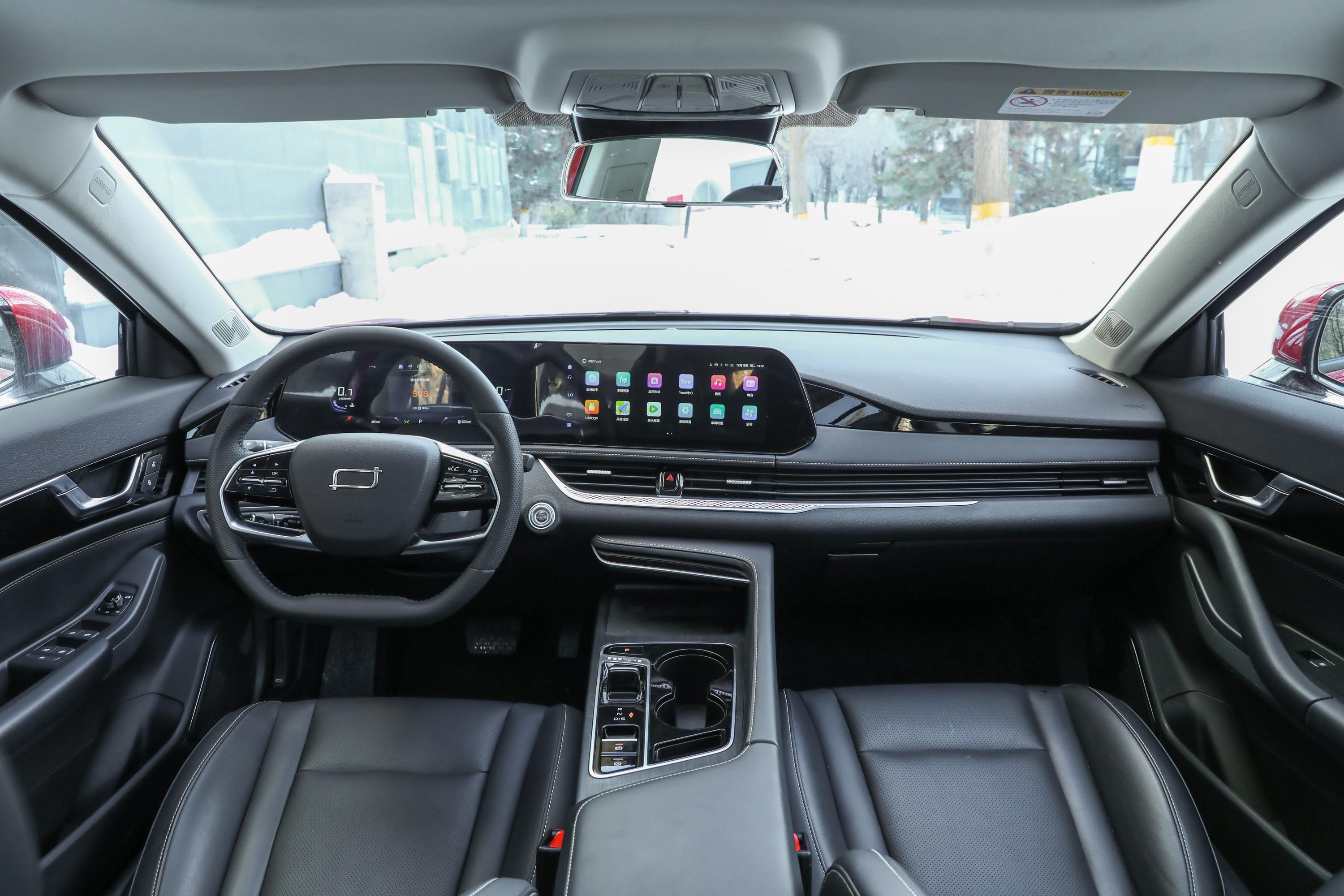 【奔腾B70龙腾版 2.0T 自动领航型内饰全景正拍图片-汽车图片大全】-易车