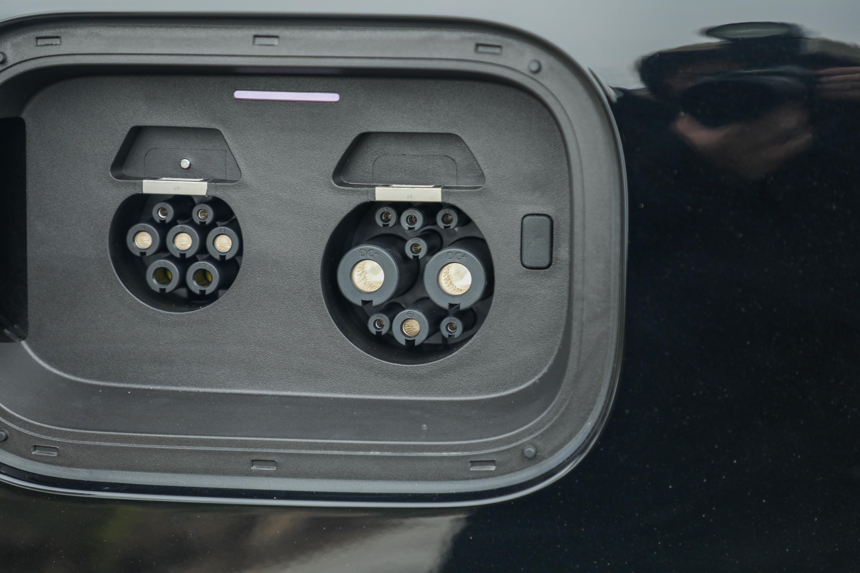 【问界M9纯电版 630km Ultra 6座快充充电口图片-汽车图片大全】-易车