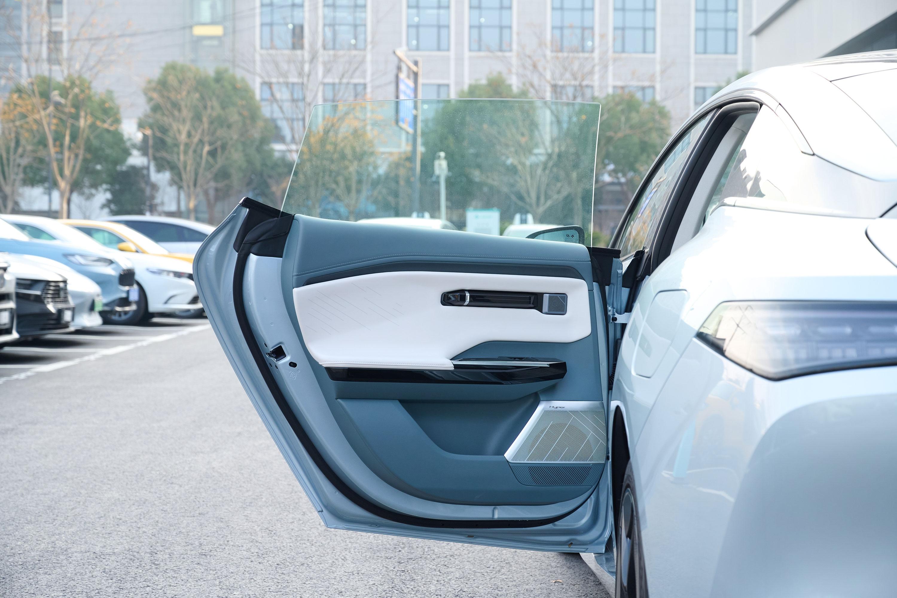 【昊铂GT710km 超充七翼版驾驶员侧后车门图片-汽车图片大全】-易车