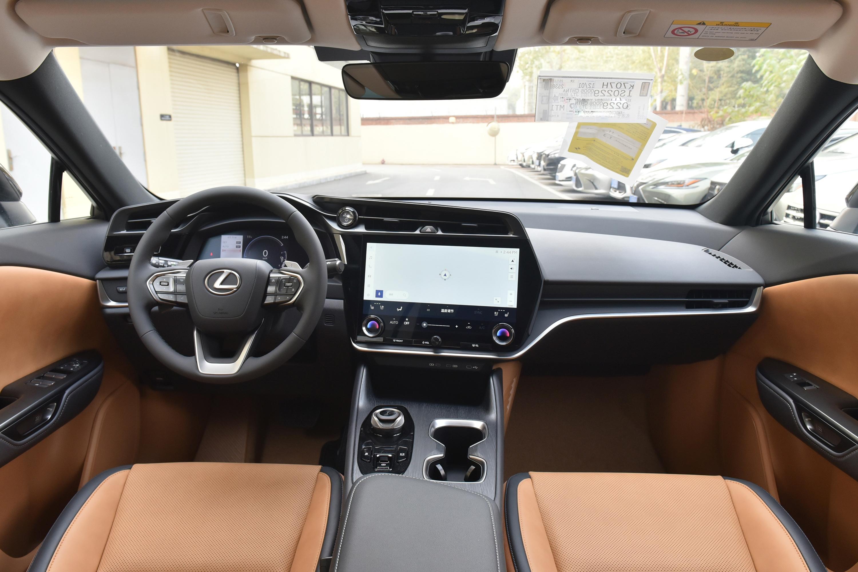 【雷克萨斯RZ300e 长续航纵享版内饰全景正拍图片-汽车图片大全】-易车