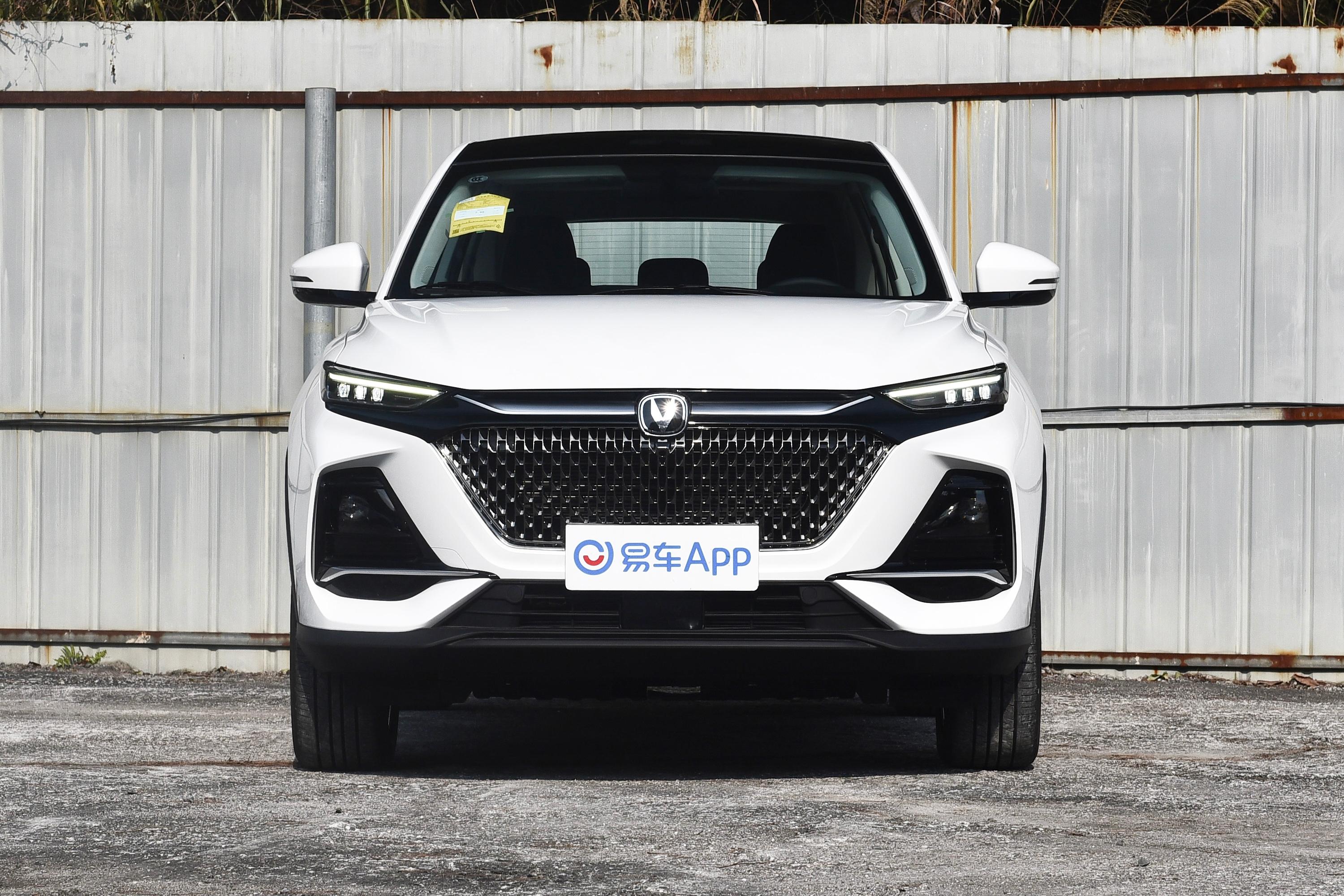 【长安X7 PLUS1.5T 手动舒享型 5座正前水平图片-汽车图片大全】-易车