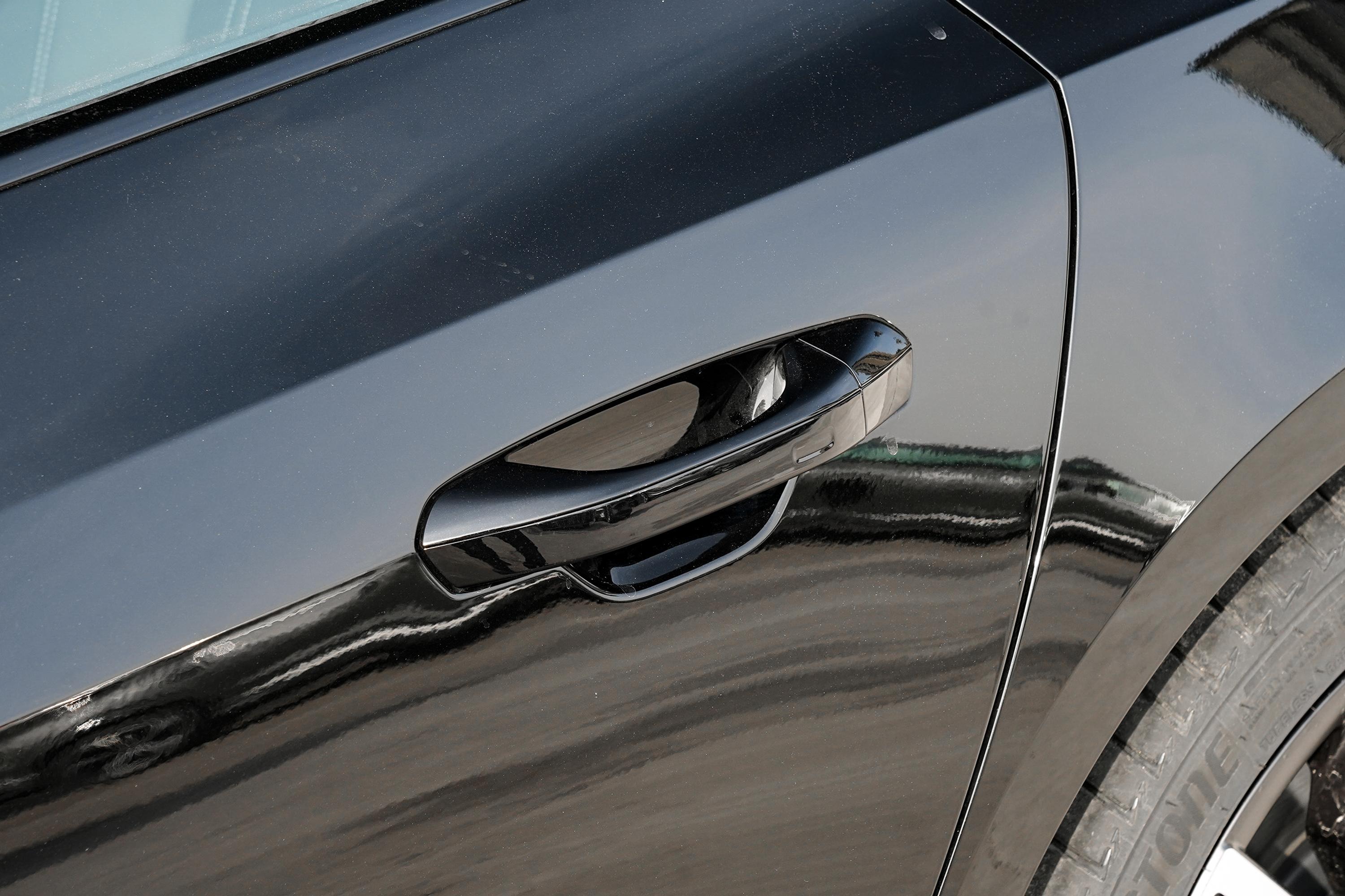 【奥迪A745 TFSI 臻选型驾驶员侧后门把手图片-汽车图片大全】-易车