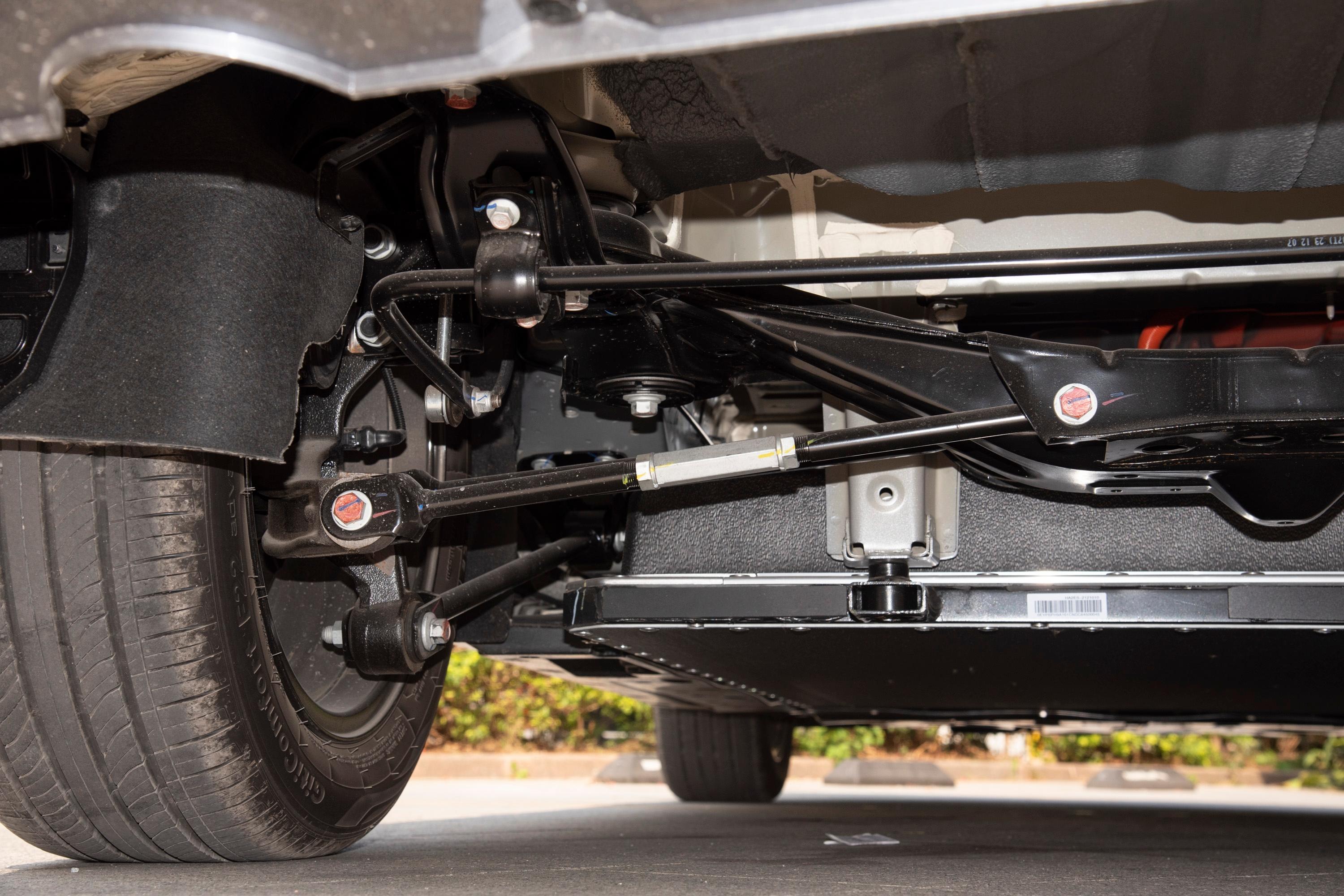 【秦PLUS新能源EV 荣耀版 510km 超越型动力底盘图片-汽车图片大全】-易车